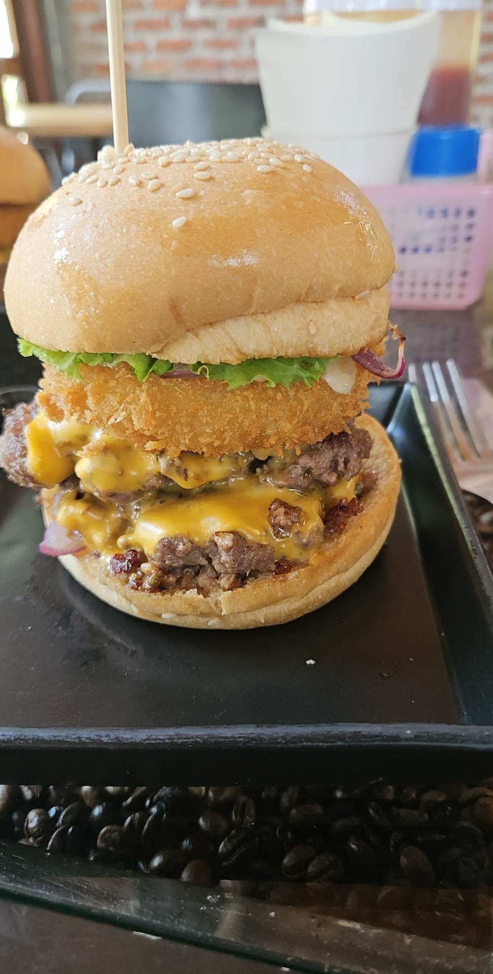 รีวิว Surfer Burger by old HOBS Cafe' - Best burgers in Thailand!