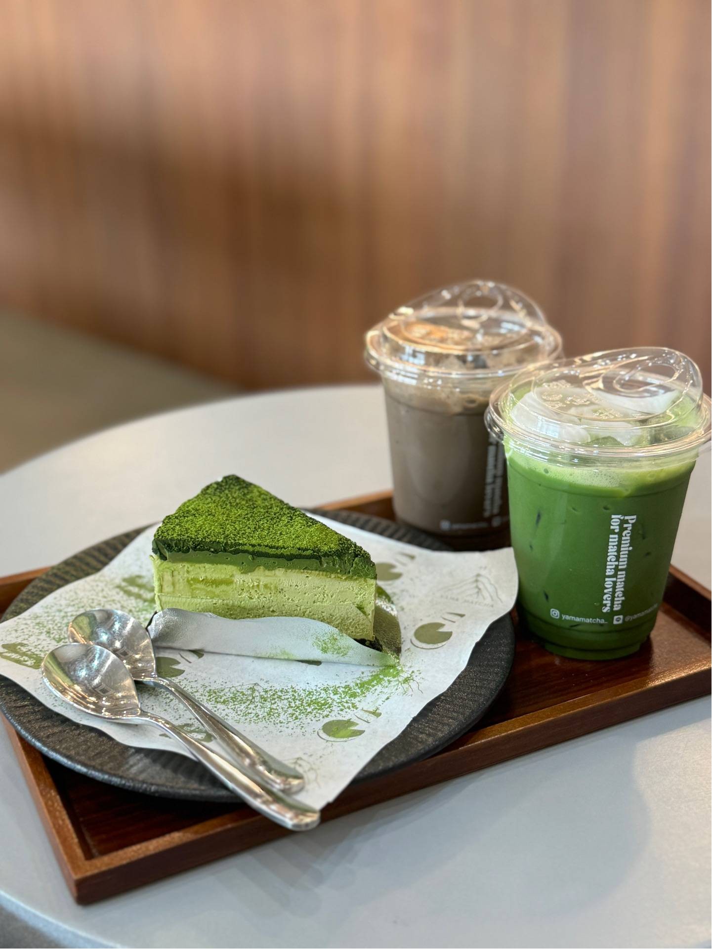 รีวิว Yama Matcha Block 28x Block 28x - ชาเขียวลาเต้ กับ โฮจิฉะลาเต้ดี ร้านใช้ผงชาจากUji มี ...