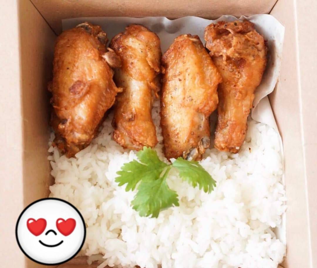 รูป 🎉Chick&Chill ข้าวไก่ทอดราดซอสและของทานเล่น🎉 สาขาศาลายา