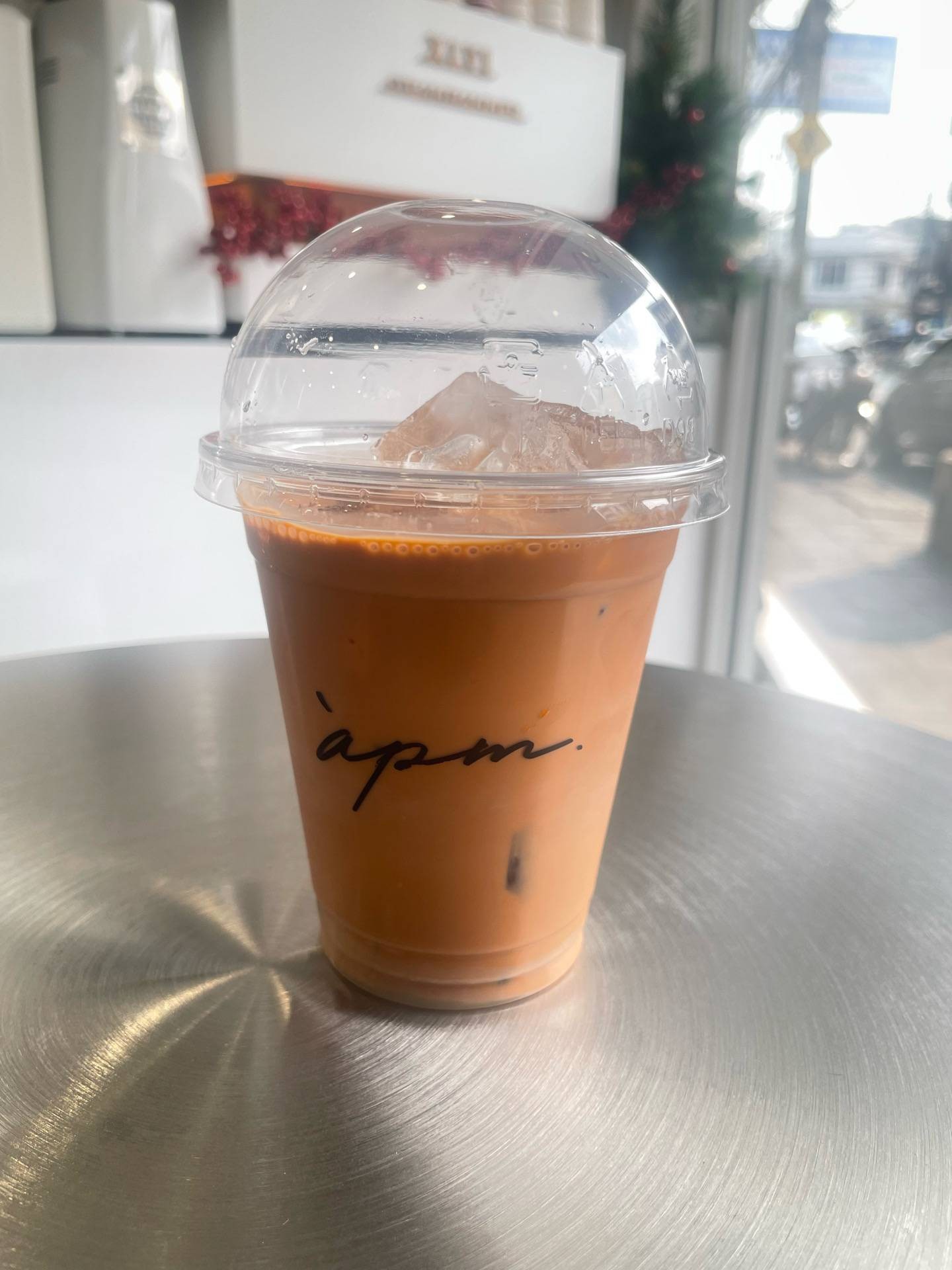 รีวิว ÀPM Coffee Bar - ชาไทยอร่อย ราคายุติธรรม