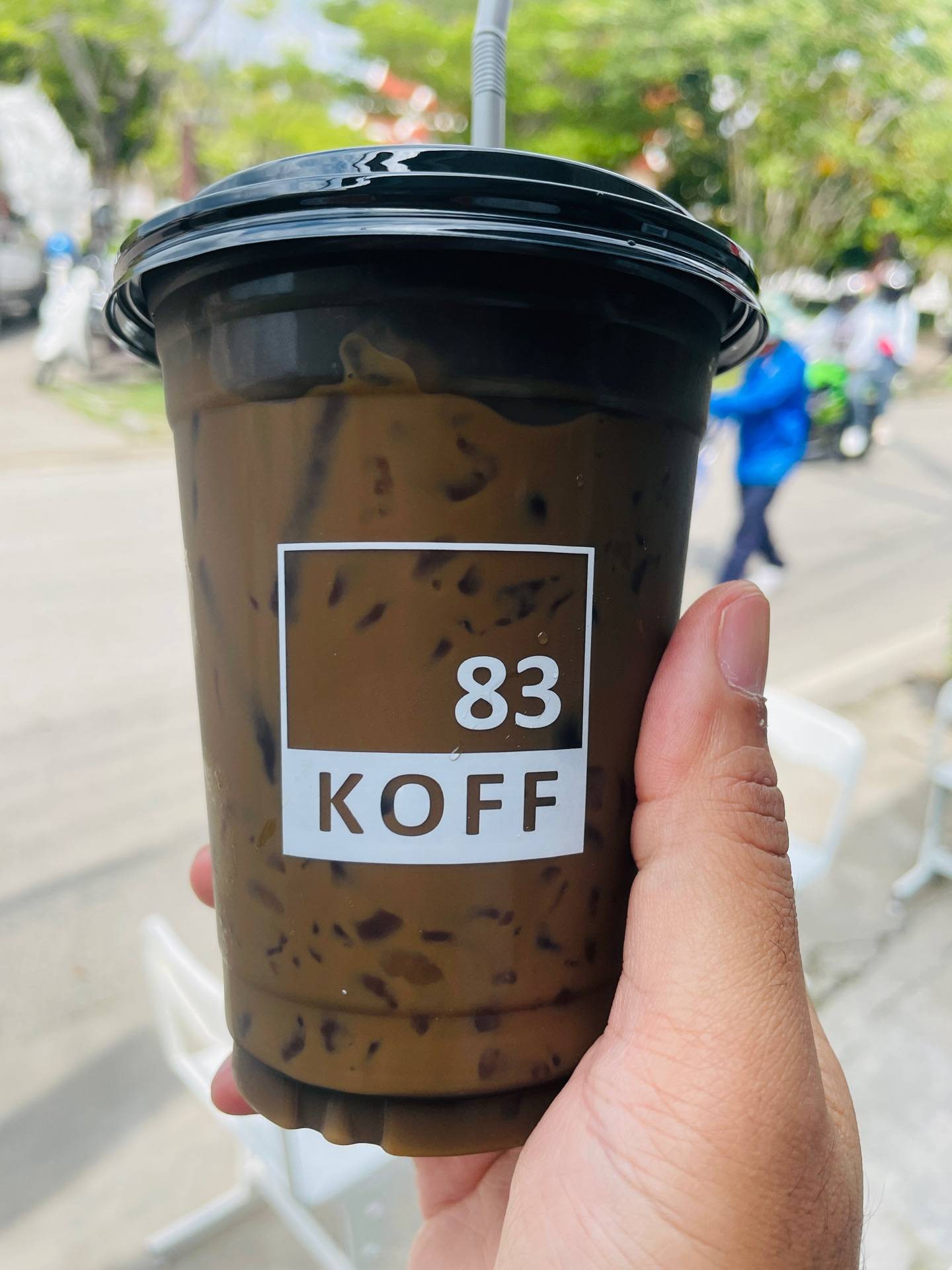 รีวิว 83 Koff - ร้านกาแฟเดียวในตลาดน้ำ