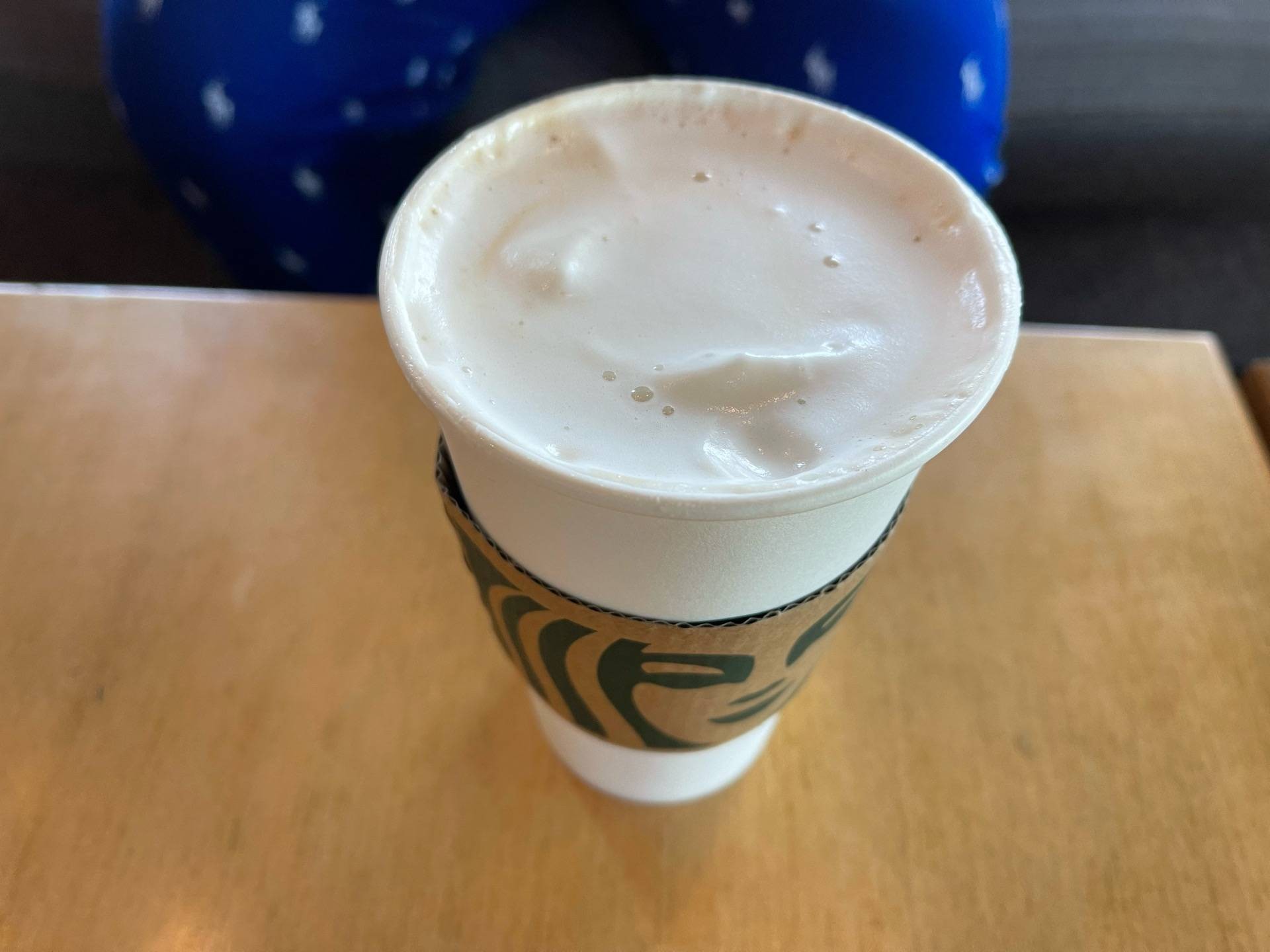 รีวิว Starbucks INT Rama 3 โซนด้านหน้า - มาตราฐานสูงของ Starbucks กาแฟ ...