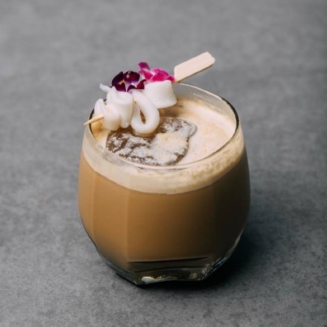 [รีวิว] ร้าน ISARA Mirror Cafe ISARA Mirror Cafe | เมนูแนะนำ รูปภาพ ราคา