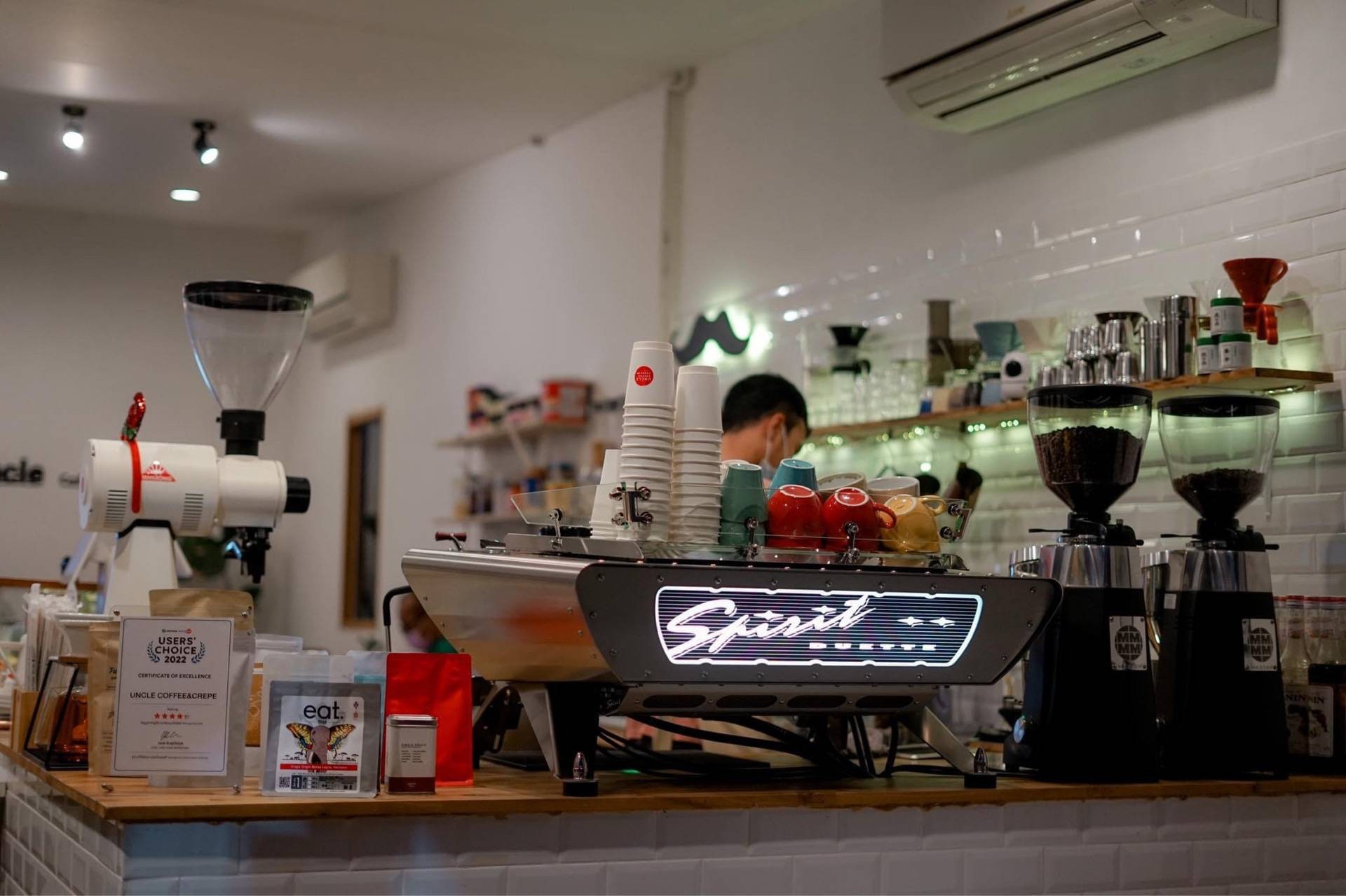 รีวิว UNCLE COFFEE&CREPE เมืองศรีสะเกษ - ลาเต้เย็นรสชาติดี