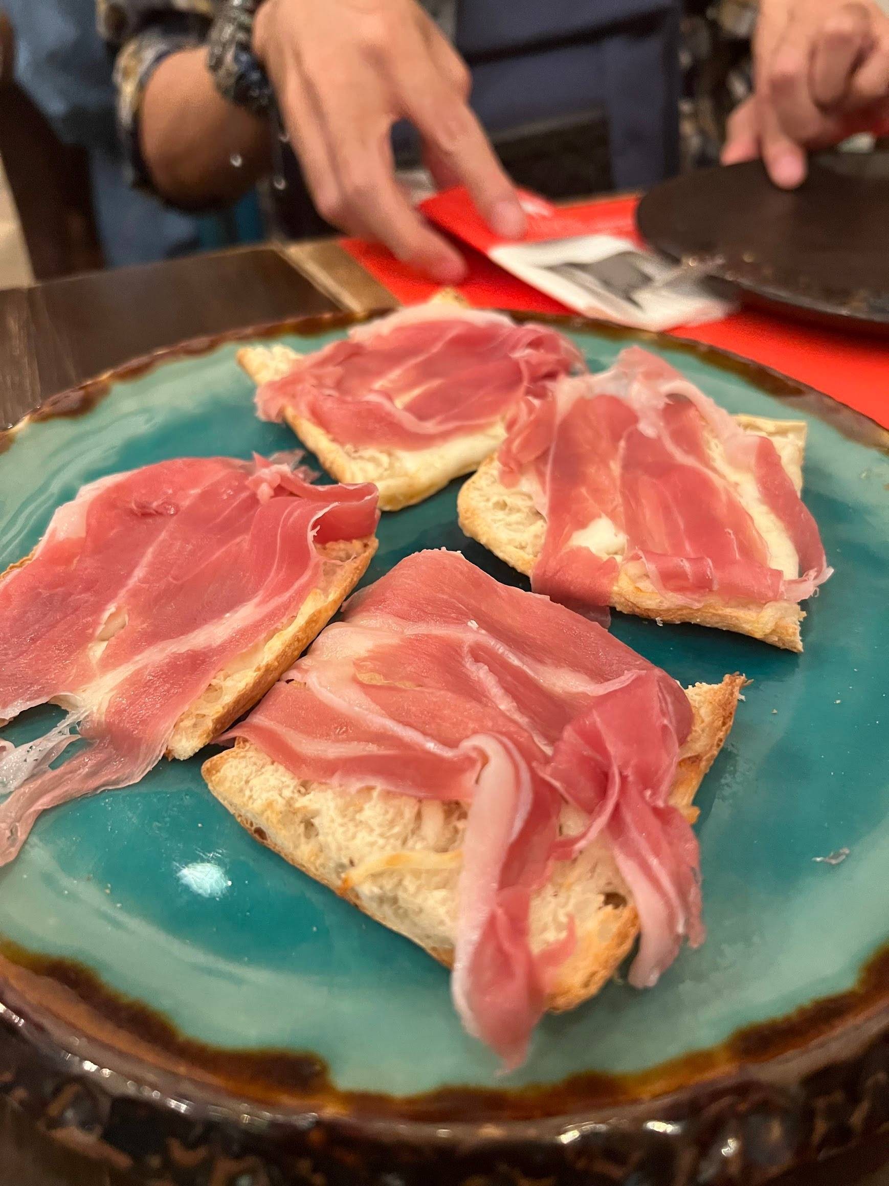 pama ham ร้าน ailati resto