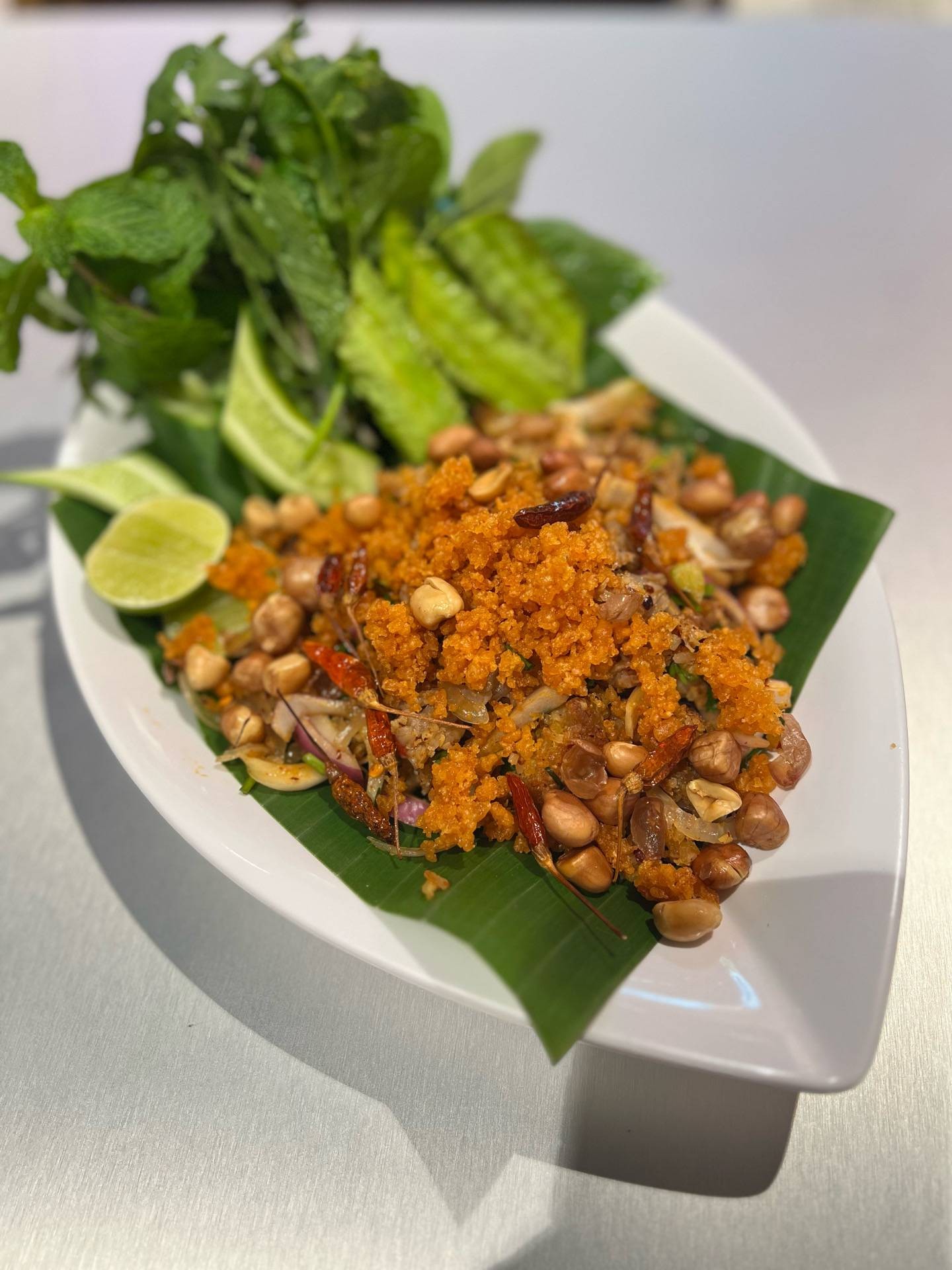 รูป Phed Phed Thai Taste Mahanakhon Cube