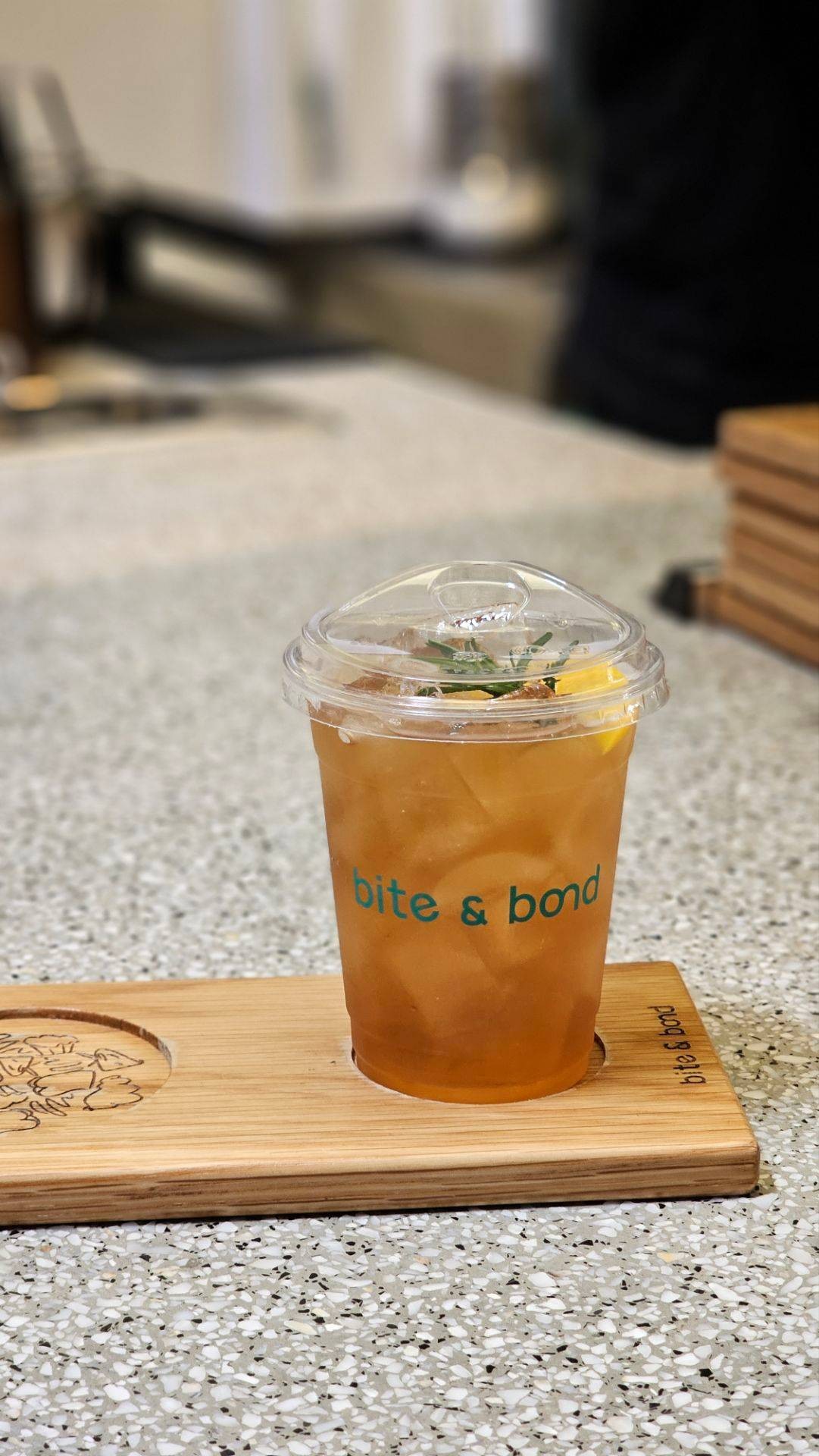 รีวิว bite and bond - ร้านสุดชิวย่านเสาชิงช้า