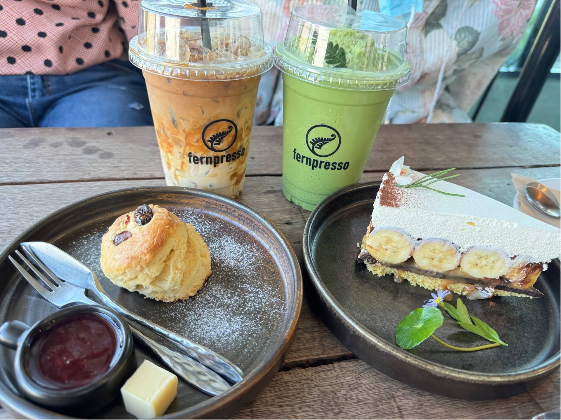 รีวิว Fernpresso Cafe ใกล้สนามบินเชียงใหม่ - ชาเขียวอร่อยมากค่ะ กาแฟก็ ...