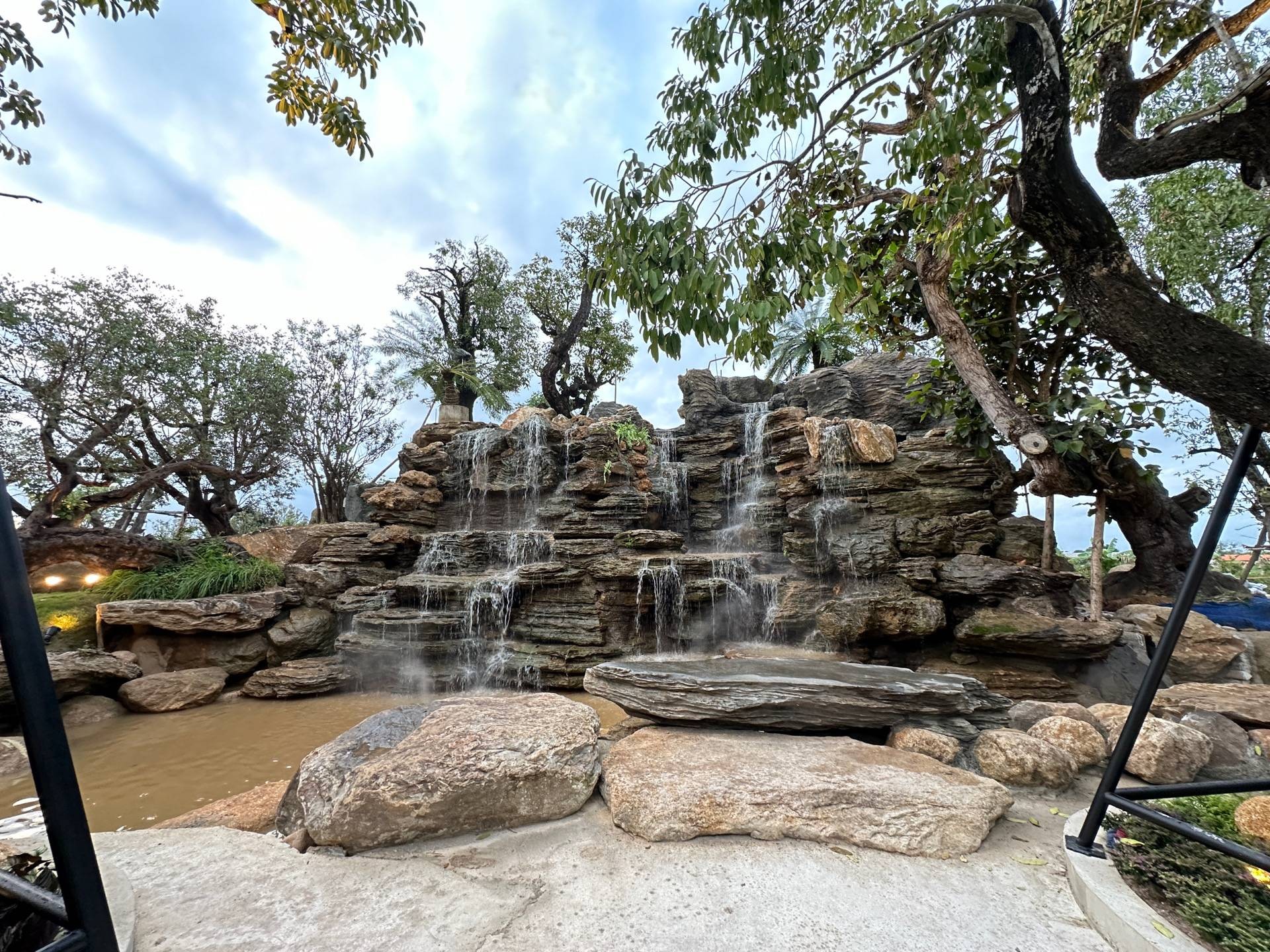 รูป Wanderwoods