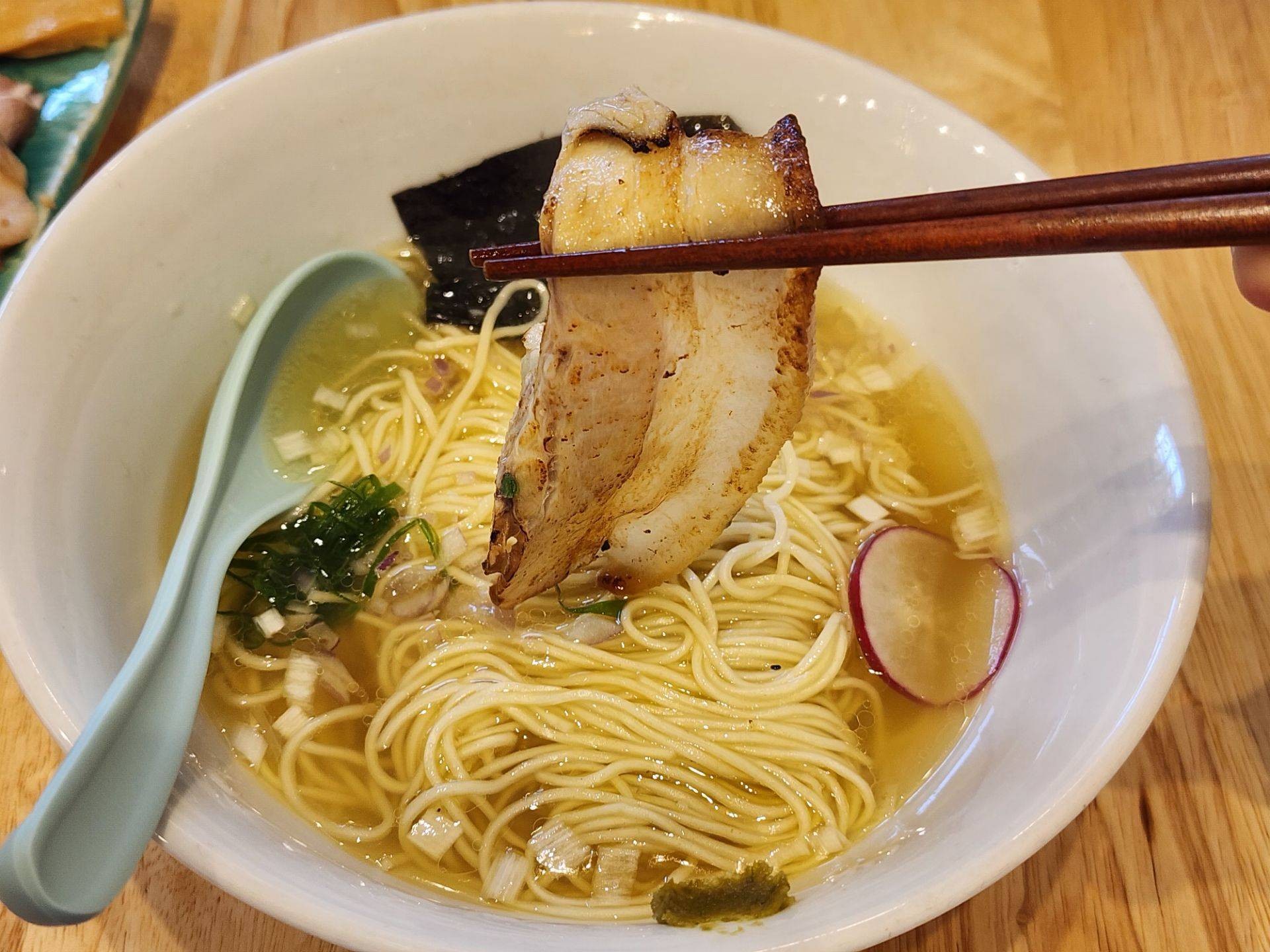 Niboshi Shio Ramen ร้าน Kaminari ramen คามินาริ ราเมง ถนนจันทน์