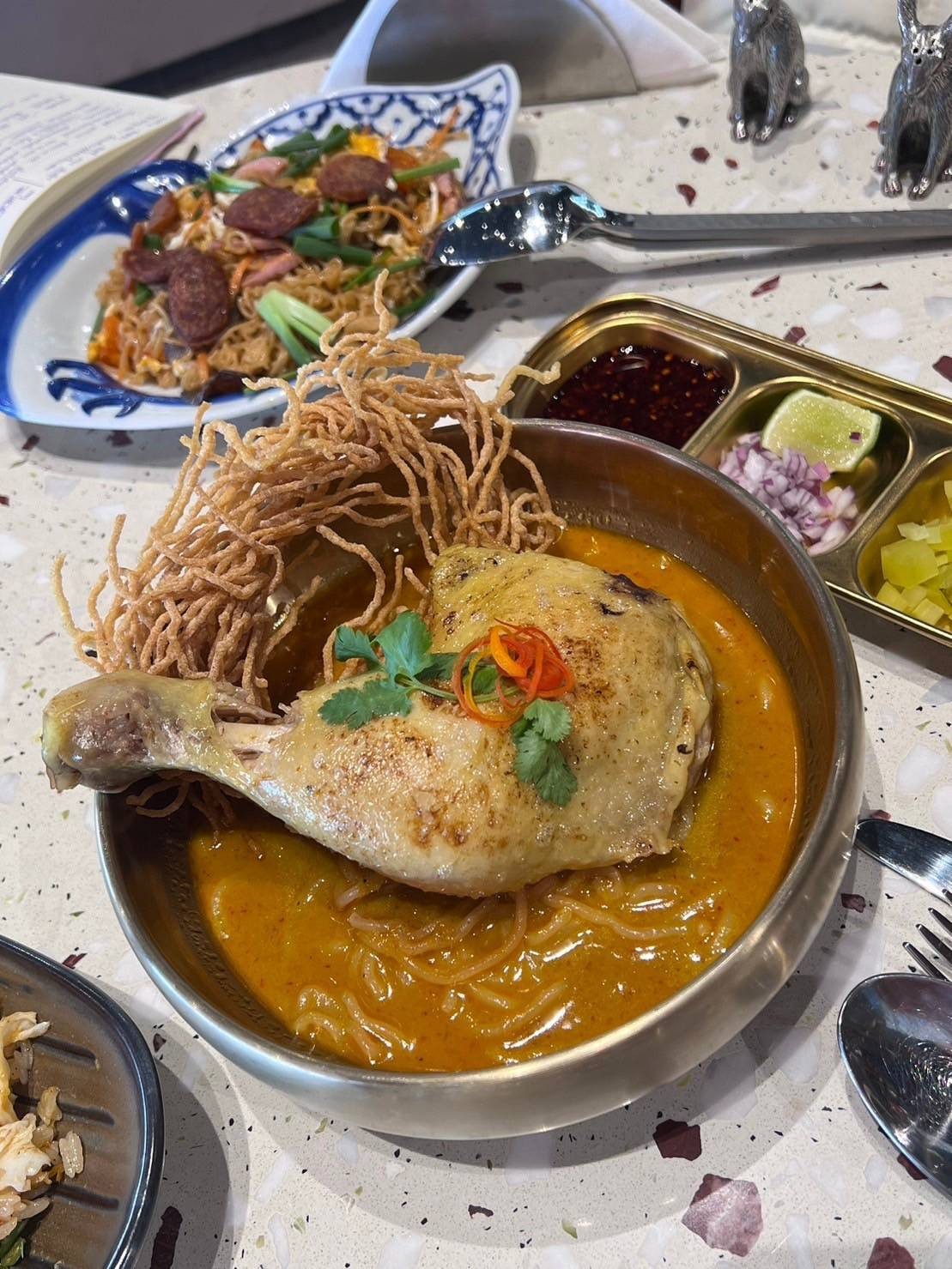 รูป Red Rabbit Diner & Bar Lotus's North Ratchapruek