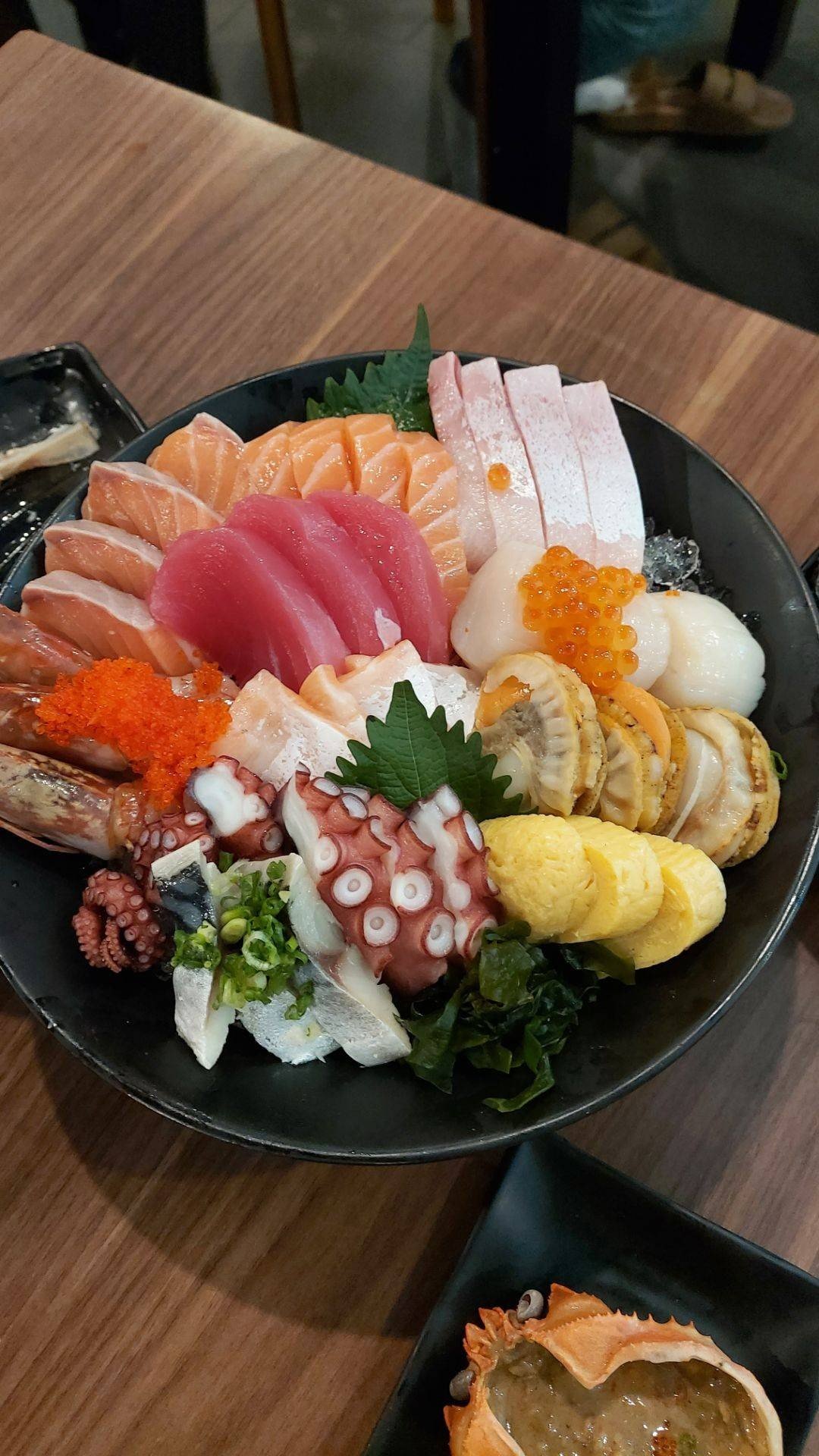 รีวิว Hiso Sushi (ไฮโซะ ซูชิ) - ใครสาย sashimi เชิญ