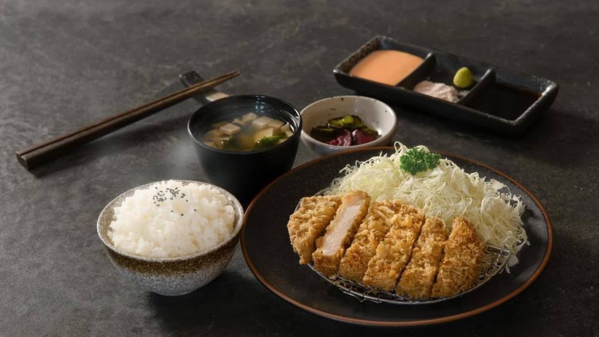Katsu Katsu ข้าวหมูทอดทงคัตสึ กรอบนอกนุ่มใน ตำรับโอซาก้า ราชพฤกษ์ ...