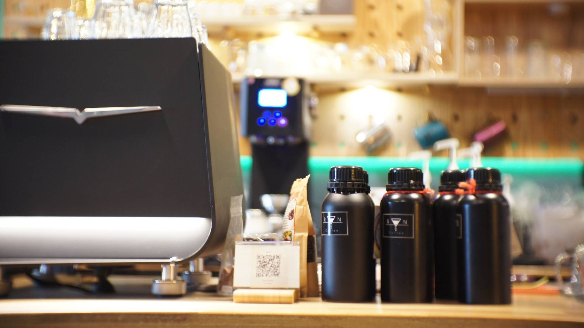 [รีวิว] ร้าน Ryn Coffee | เมนูแนะนำ รูปภาพ ราคา