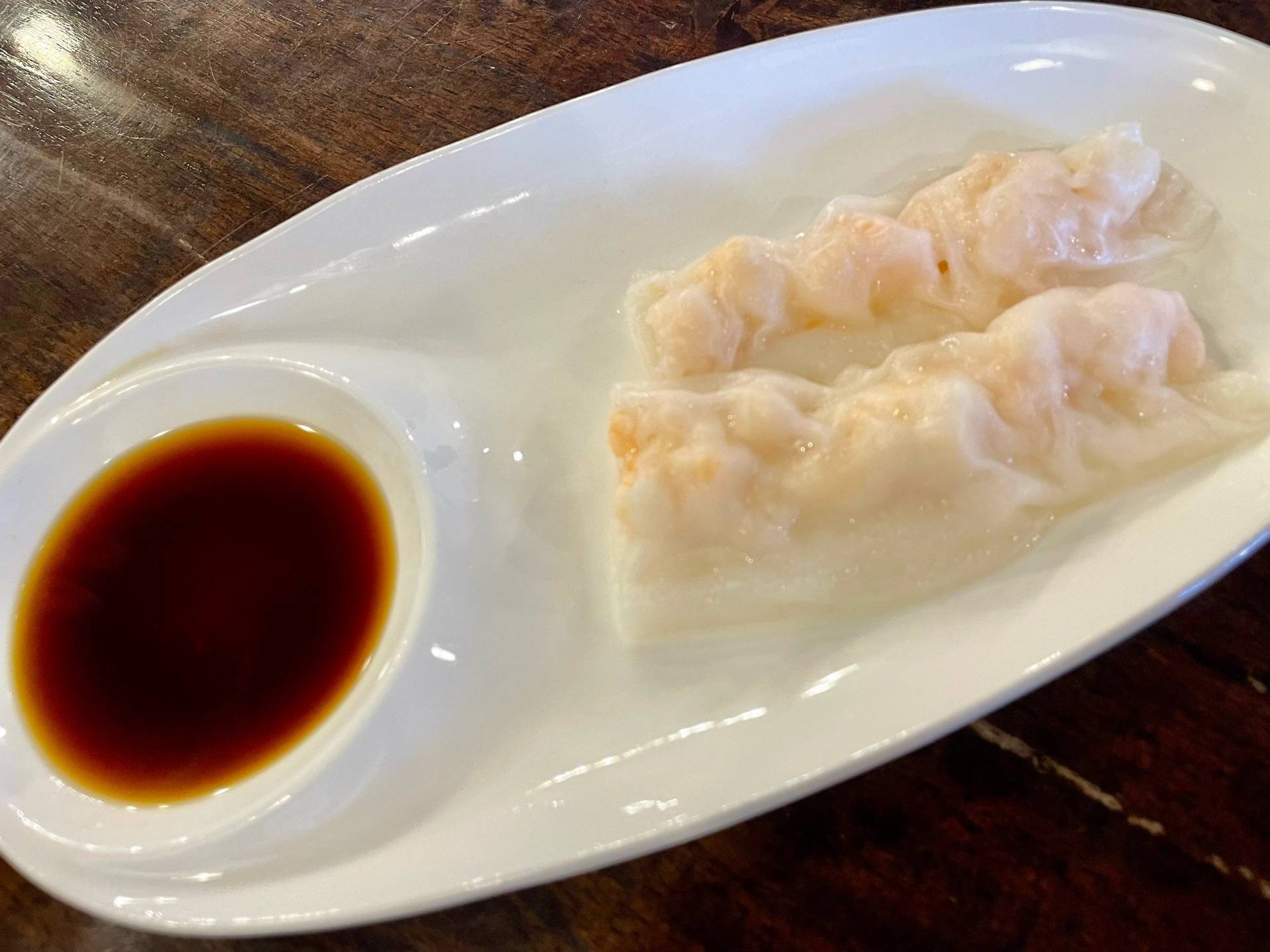 ก๋วยเตี๋ยวหลอดไส้กุ้ง ร้าน ดอกท้อ ติ่มซำ สาขา บอง มาร์เช่ DOK TOH DIM SUM