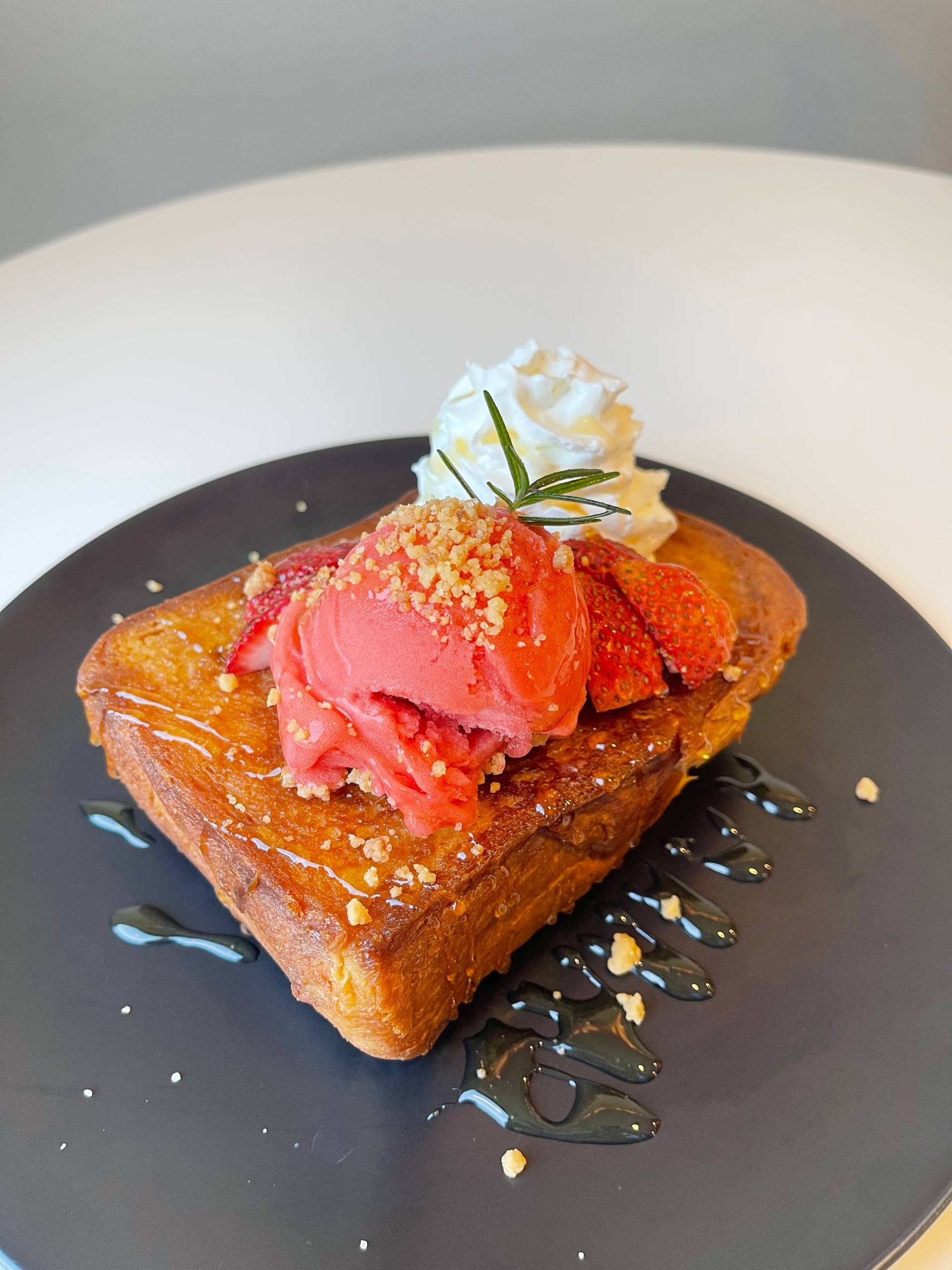 ร้าน GELATO&TOAST BY THE COVENT สาขาในโครงการ แก้ว Boutique | รีวิว ...