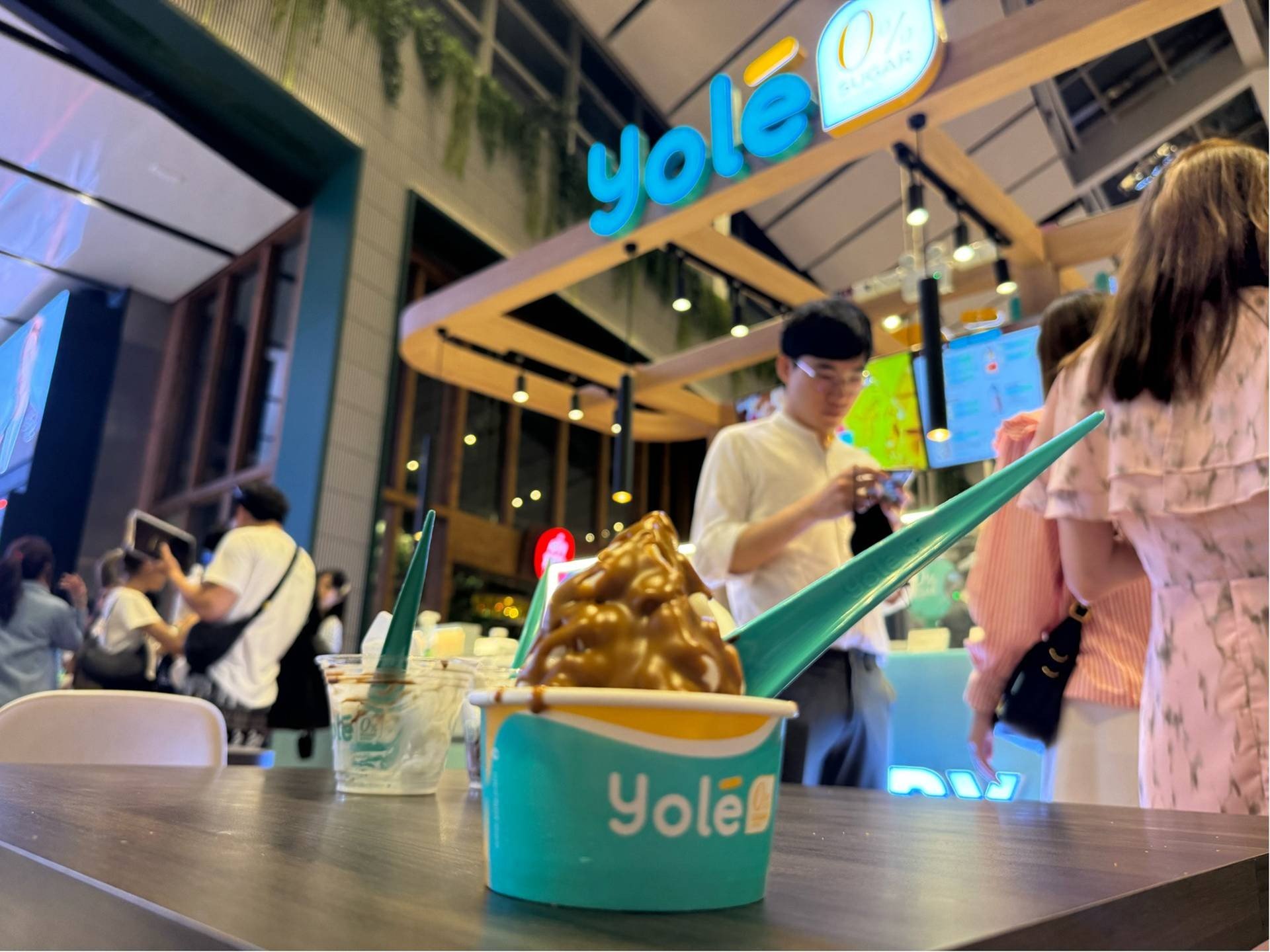 รีวิว Yole Central World - Yolé Thailand