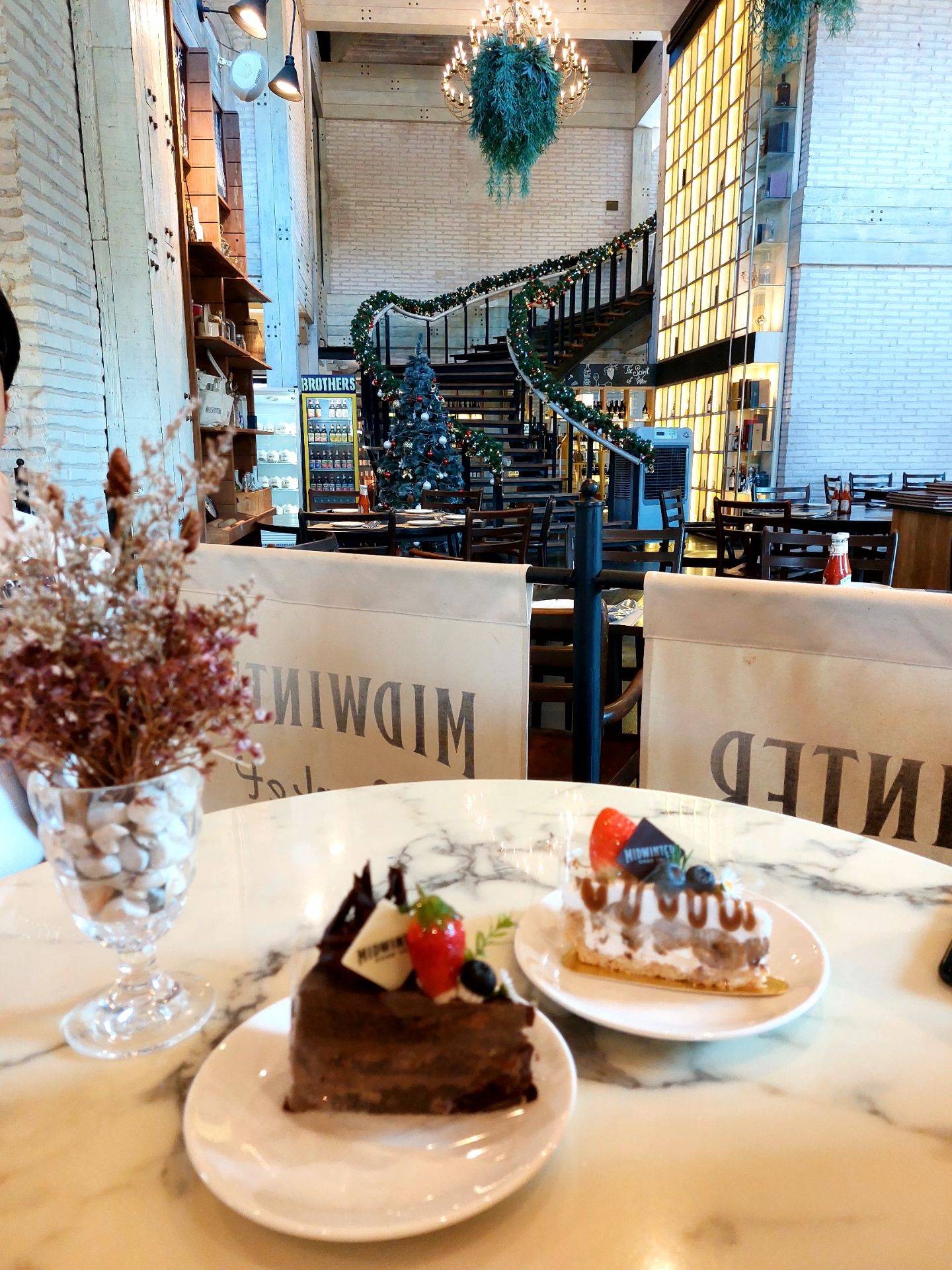 รูป Midwinter Green