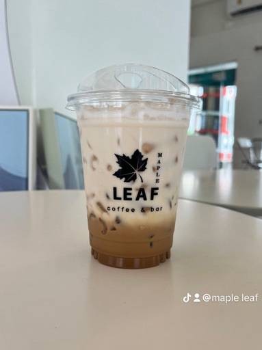 รูป เมเปิ้ลลีฟ คอฟฟี่แอนด์บาร์ Maple leaf Coffee and Bar @ฉื่อฉาง