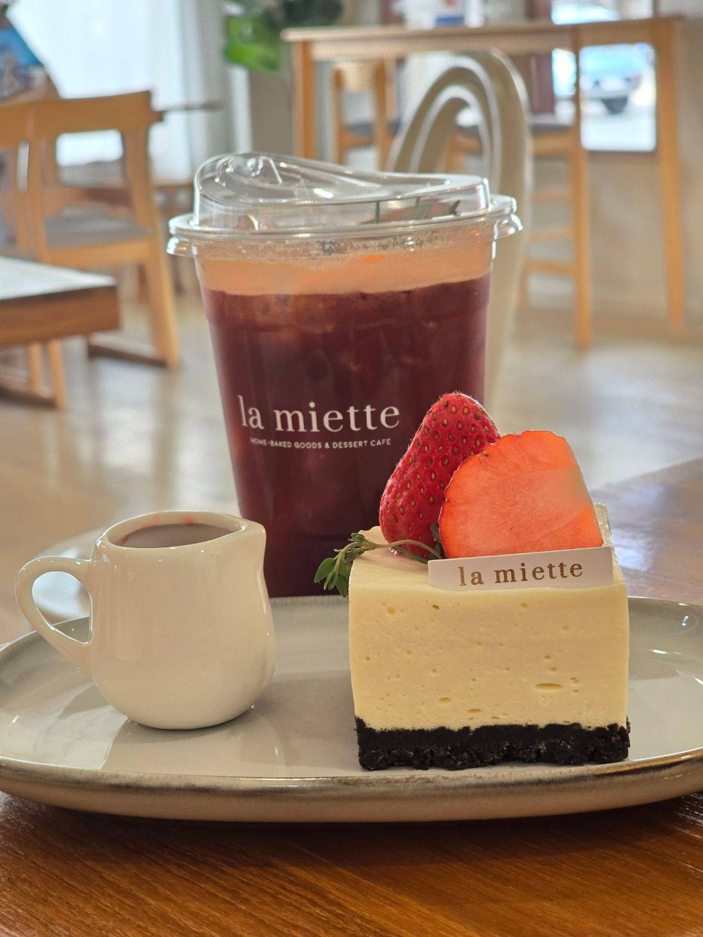 รีวิว la miette | ละเมียด โฮม คาเฟ่ la miette - ร้านสวย ขนมอร่อยดี สมราคา