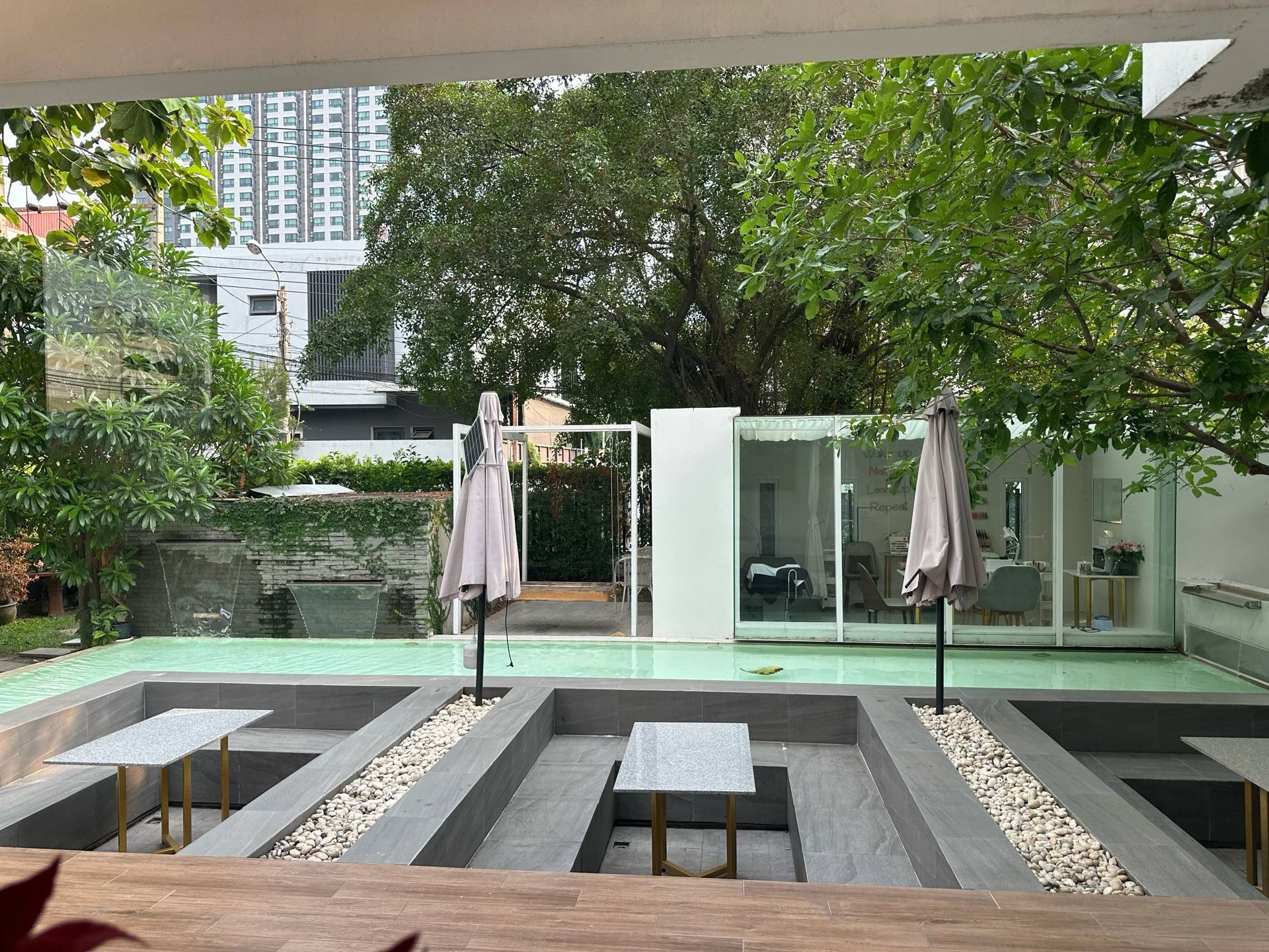 รีวิว Baanyah Massage & Cafe - อาบอบนวดที่มีสภาพแวดล้อมที่ดี