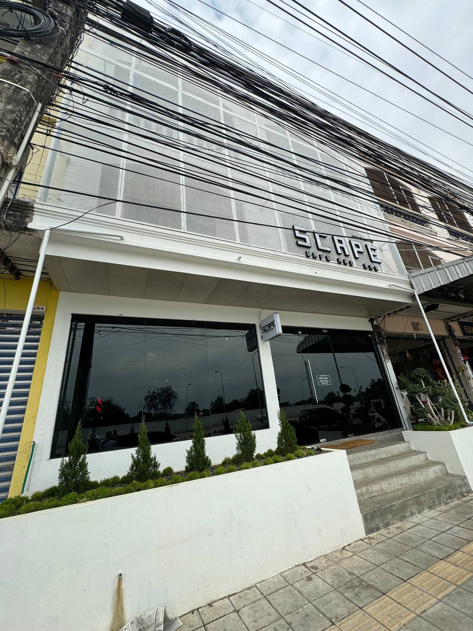 รีวิว SCAPE cafe and bar - - " SCAPE cafe and bar ” Café บรรยากาศสบาย ๆ ย่านสัตหีบ