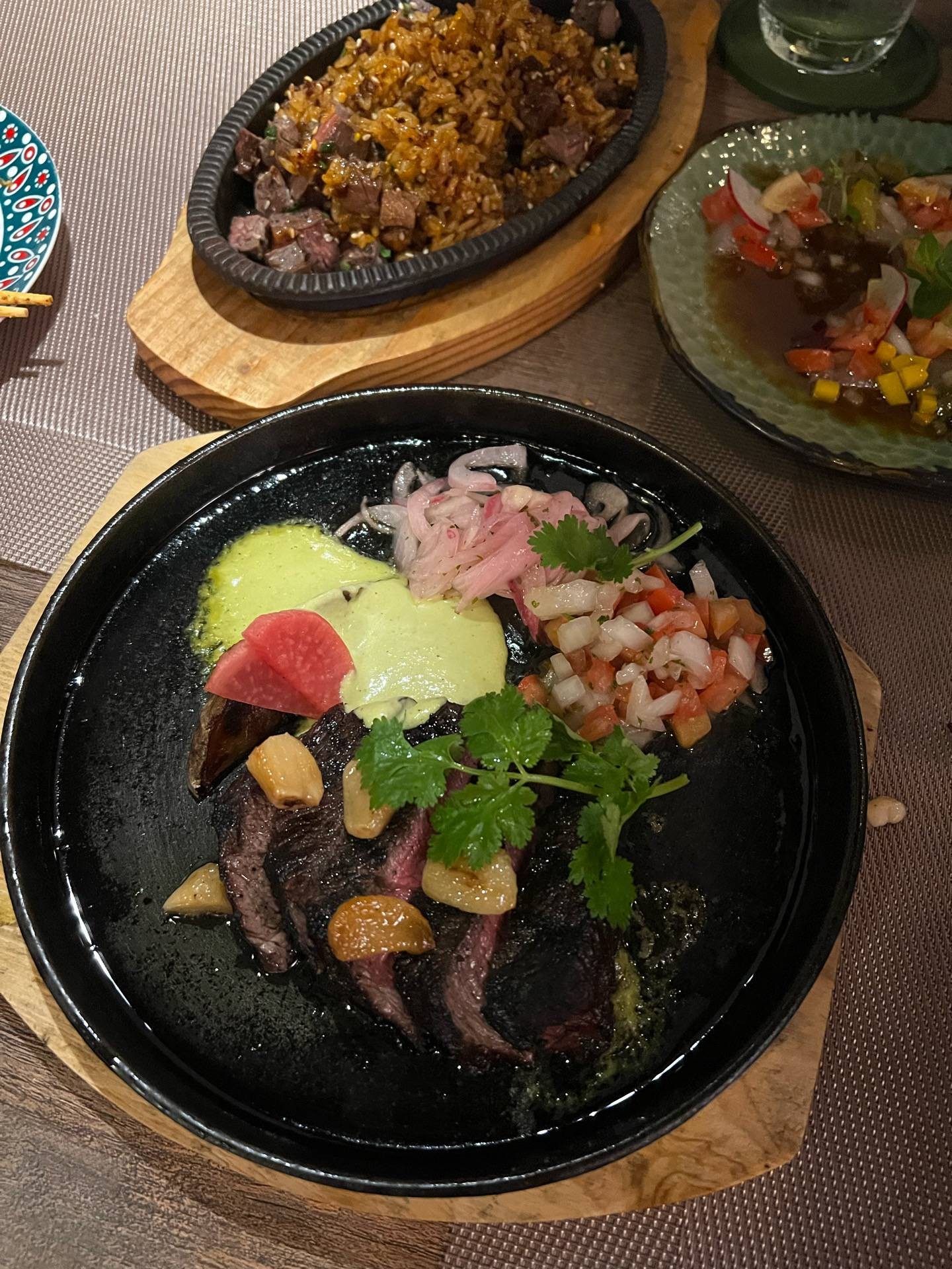 รูป RED Nikkei & Steak Bar