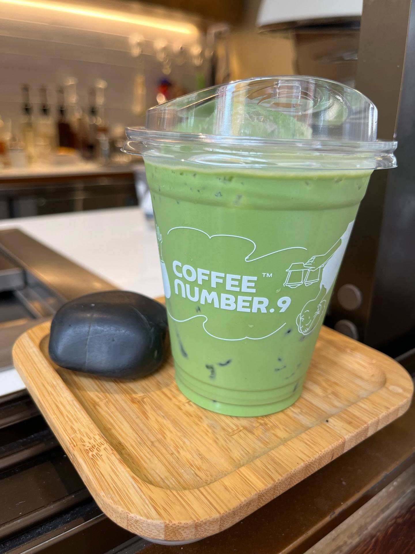 รีวิว Coffee No.9 A-One Ari - Coffee no.9 : freshly roasted since 2013 🍵🫧 มาลองร้านที่พี่สาว ...