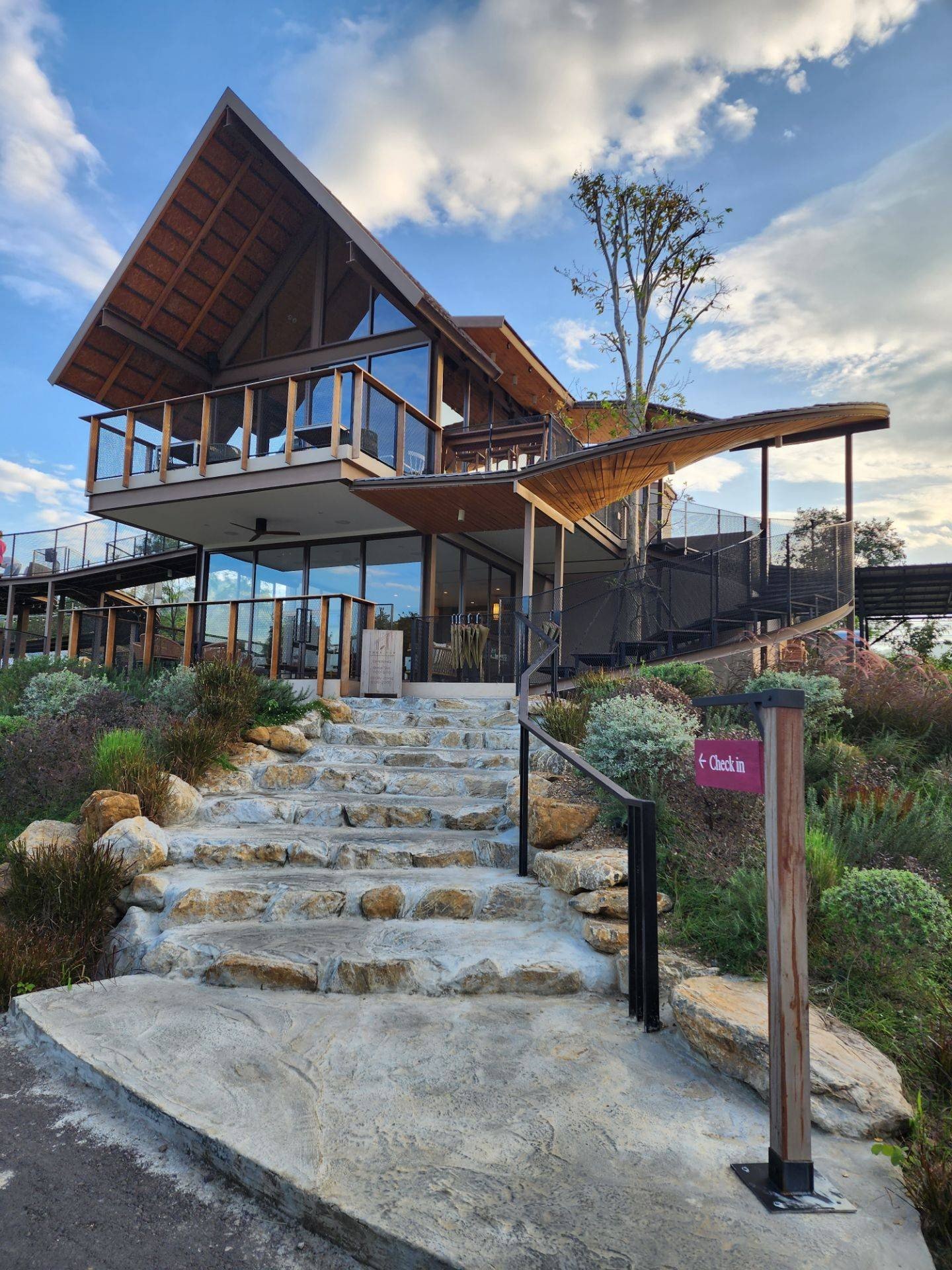 รีวิว Tree Top Cafe Khaoyai - Farm to table food ในเขาใหญ่