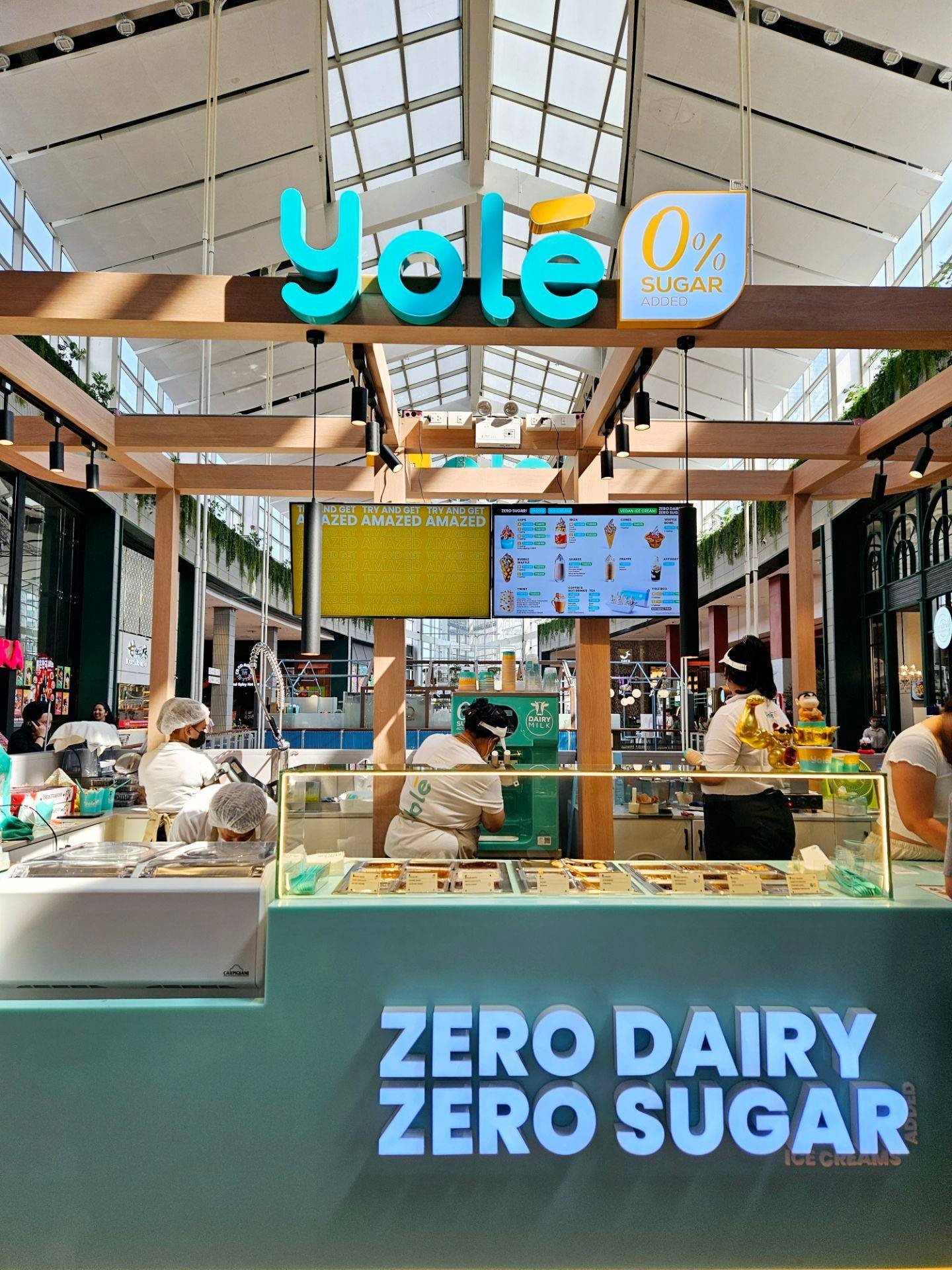 รีวิว Yole Central World - Yolè ร้านไอศกรีมโยเกิร์ต อร่อยแบบไม่ต้อง ...