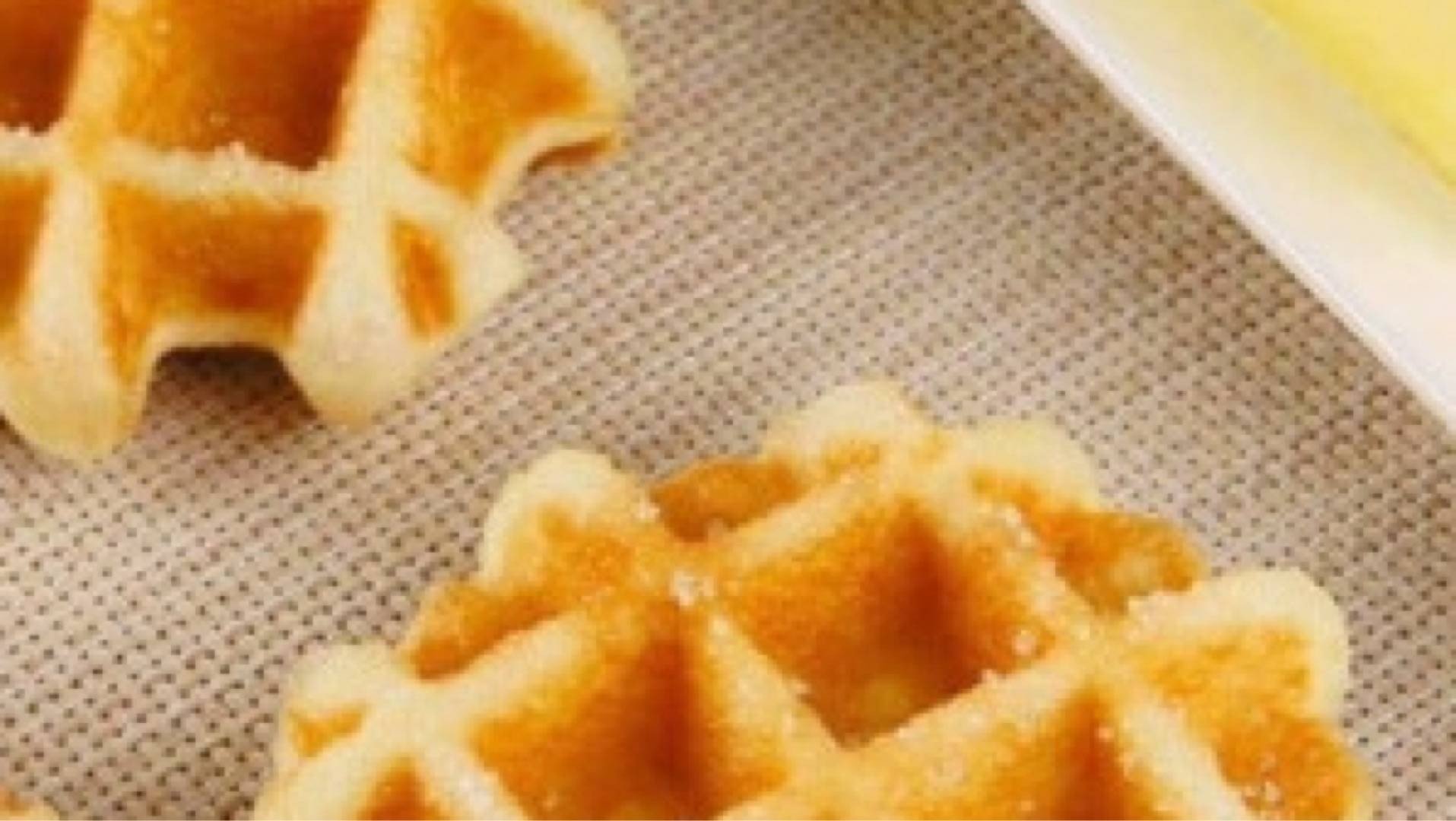 ร้าน ME WAFFLE หน้า CJ ตลาดนัดอู่ยา | รีวิวร้านอาหาร