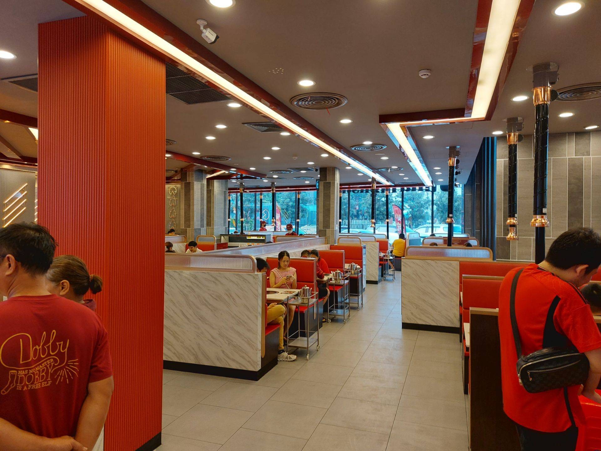 รูป นักล่าหมูกระทะ ICON 56 @Saimai