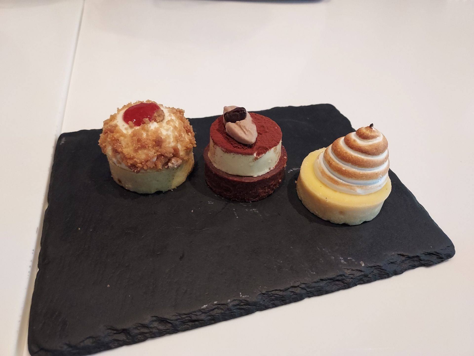 รูป D'ARK Emquartier