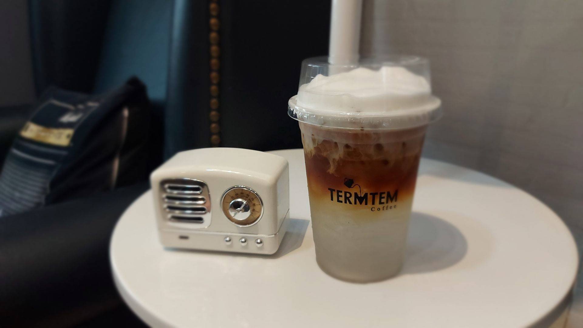 รีวิว Termtem Coffee & Studio ถ.นนทรี - พระราม 3 - Cococcino กาแฟใส่น้ำมะพร้าว