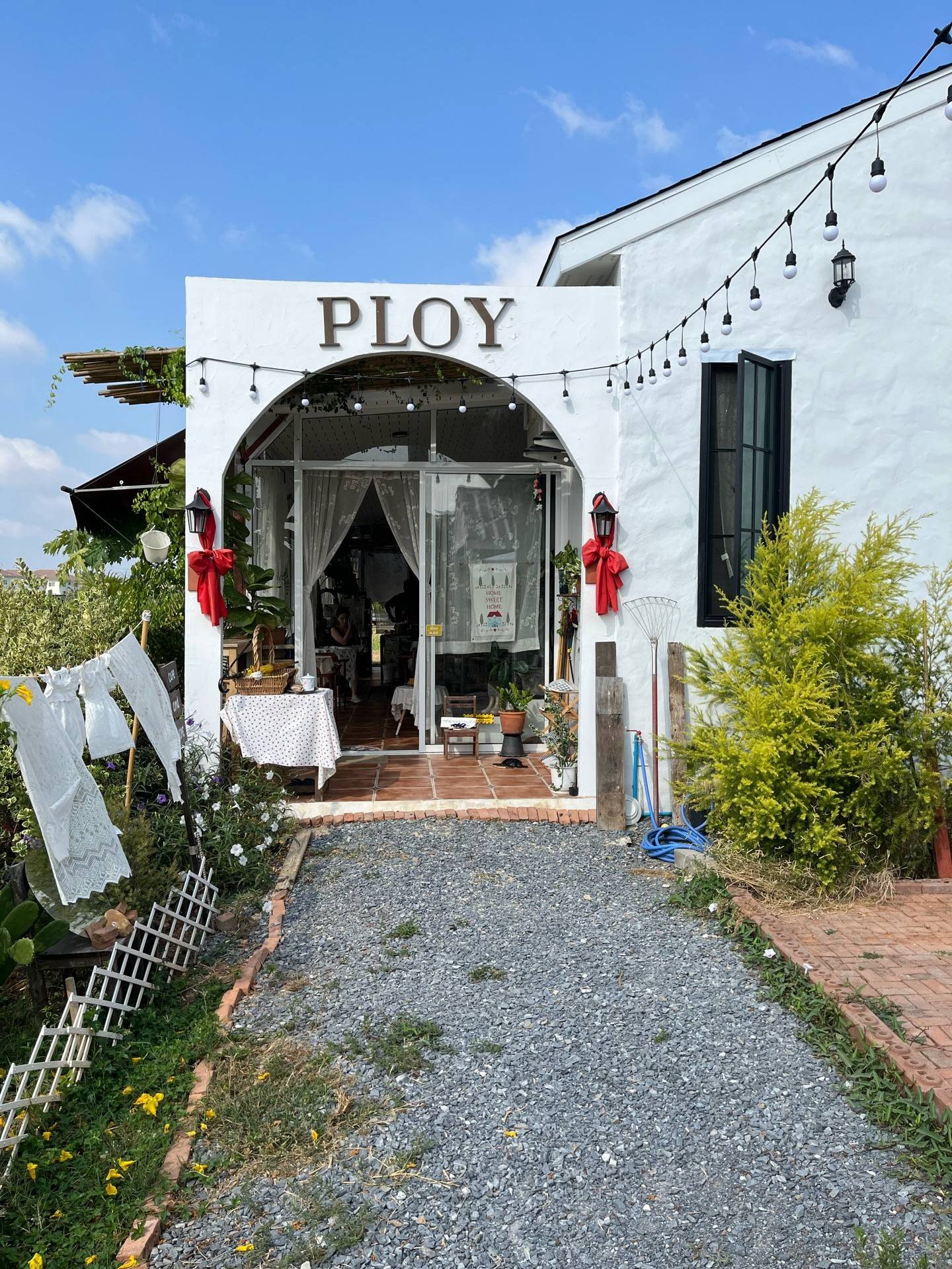 รีวิว PLOY's Home Cafe - เสพวิวริมน้ำจิบกาแฟ