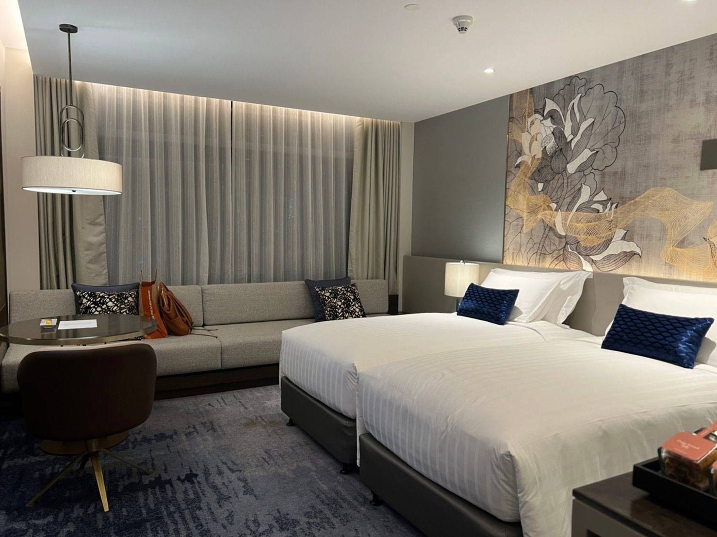 รีวิว Chatrium Grand Bangkok - เตียงนุ่มวิวดี