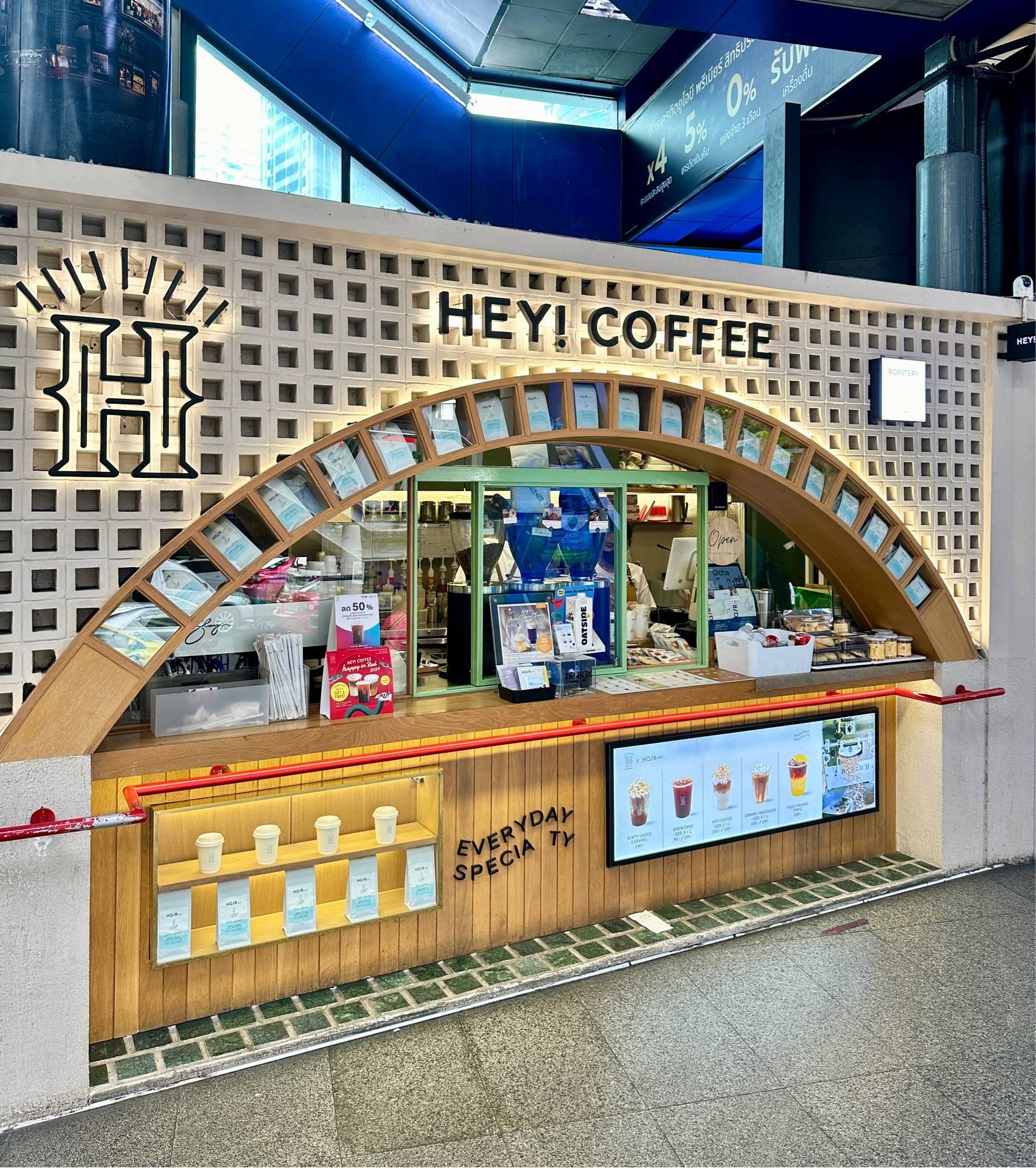 รีวิว HeyCoffee MRT Sukhumvit - กาแฟดีๆใจกลางเมือง