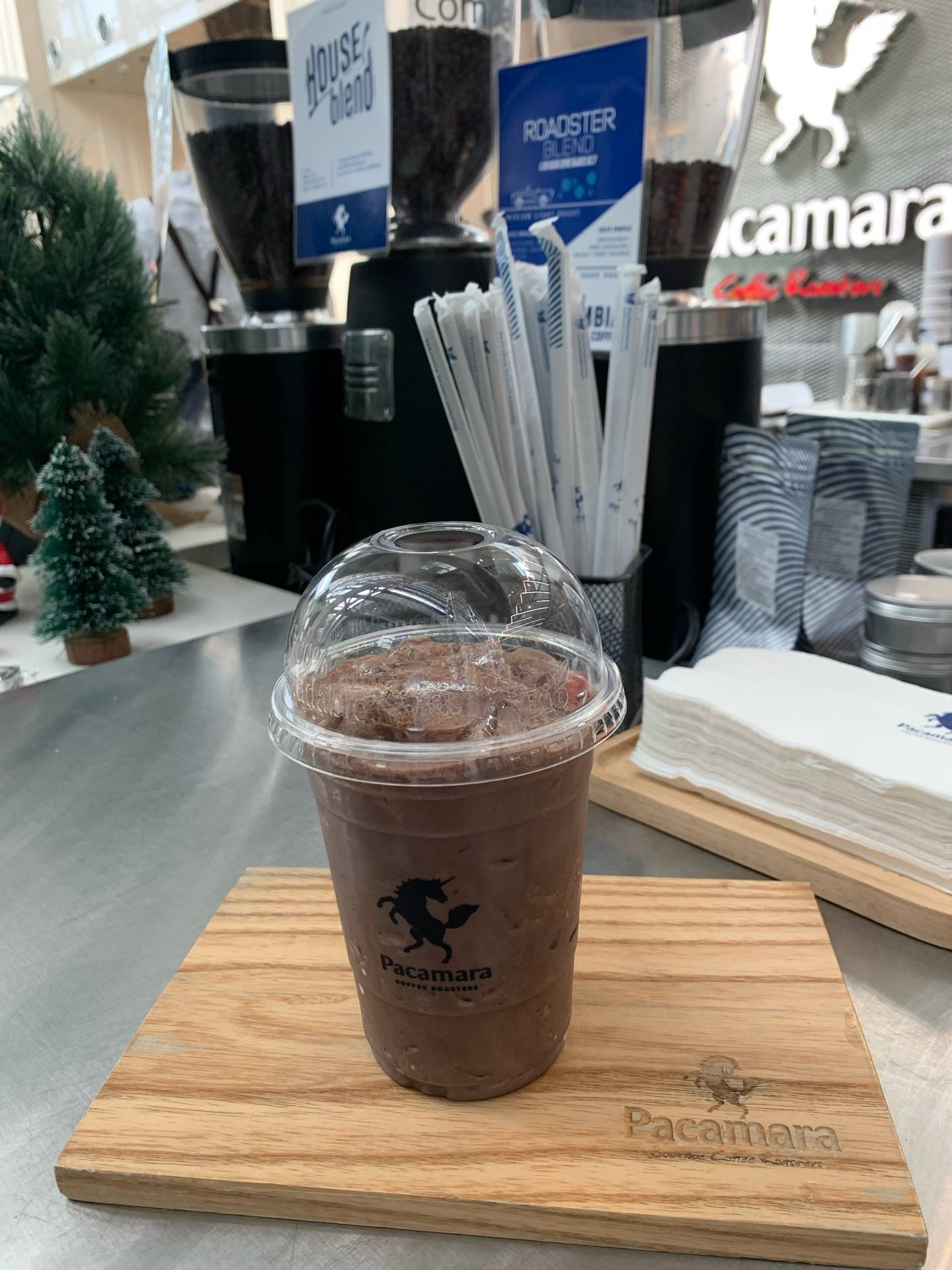 ICED CHOCOLATE ร้าน PACAMARA The Offices at CentralWorld