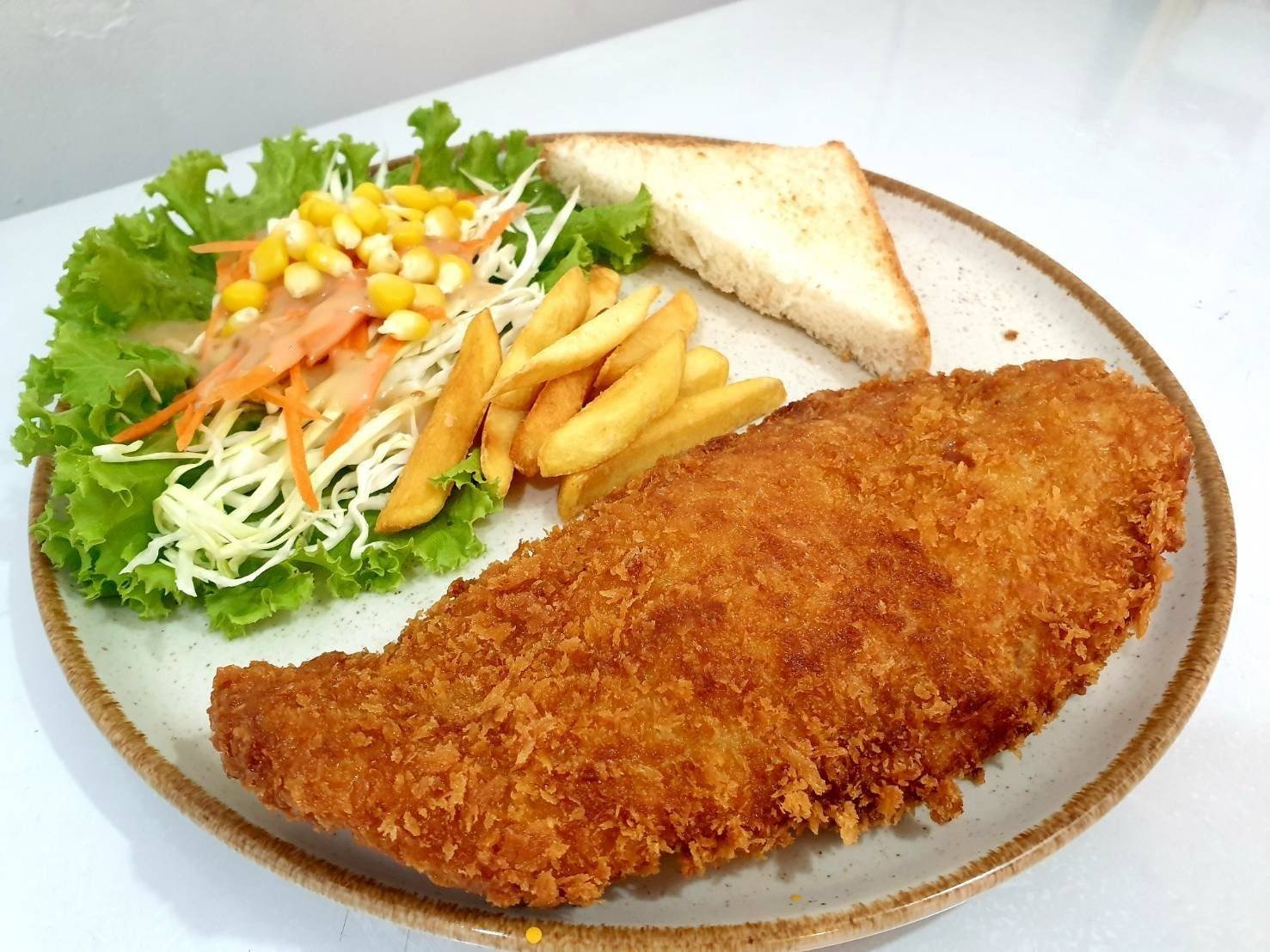 รีวิว Yellow monkey/Steak&Restaurant ท่าน้ำนนท์ - เมนูเยอะ 🥰อร่อย