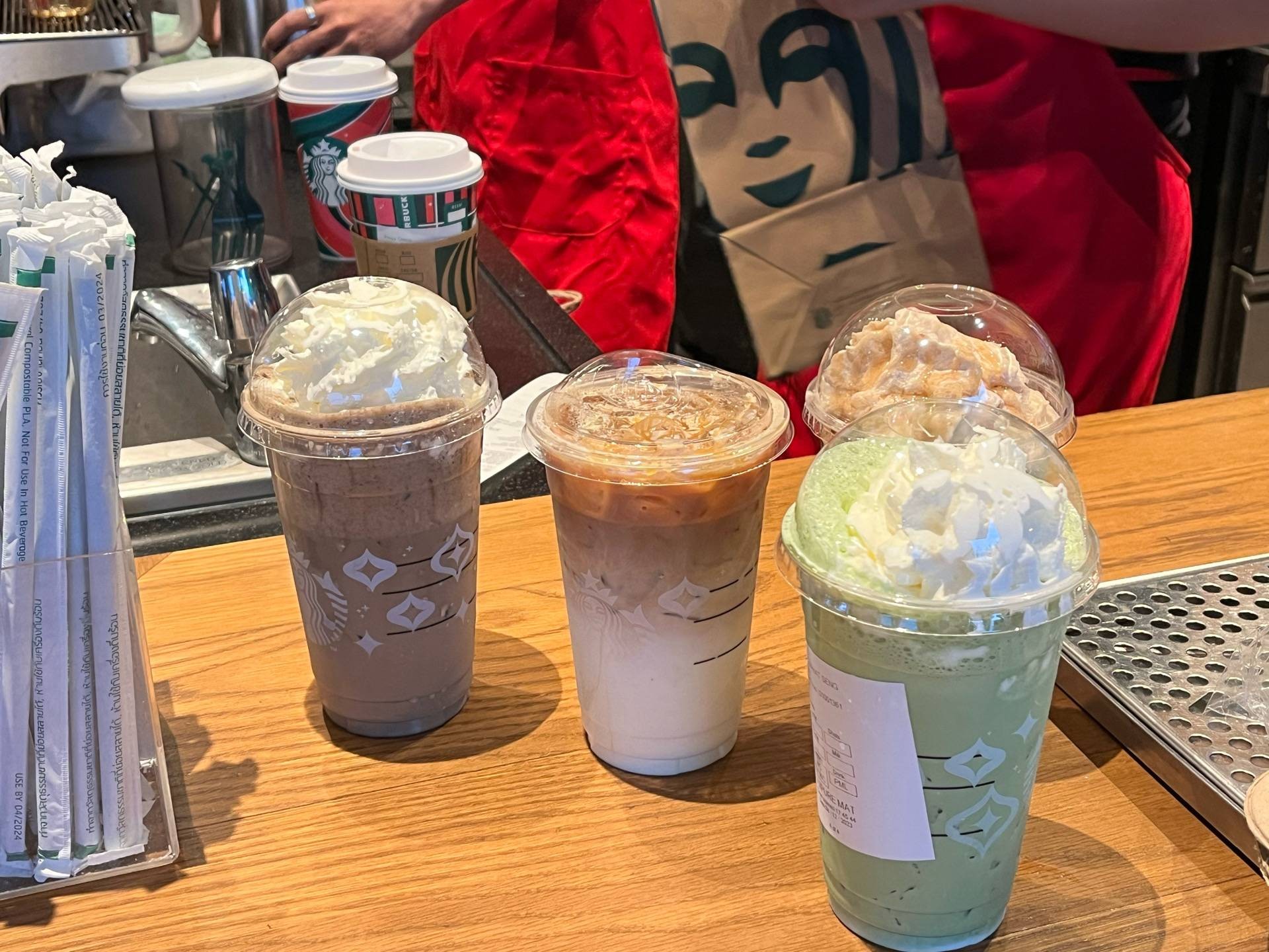 รีวิว Starbucks Shell กาญจนาภิเษก - อร่อยทุกเมนู คุณภาพเต็มแก้ว