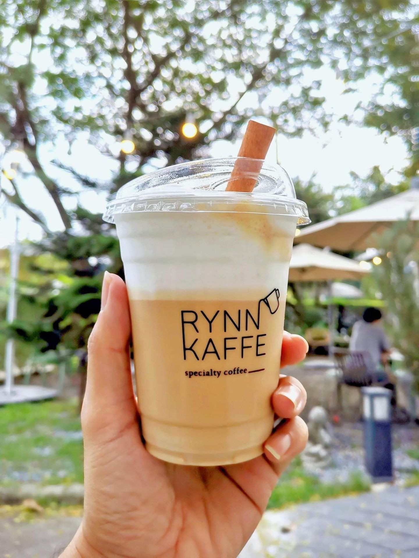 รีวิว Rynn Kaffe Specialty Coffee - คาเฟ่สบายๆในสวน กาแฟดีขนมอร่อย