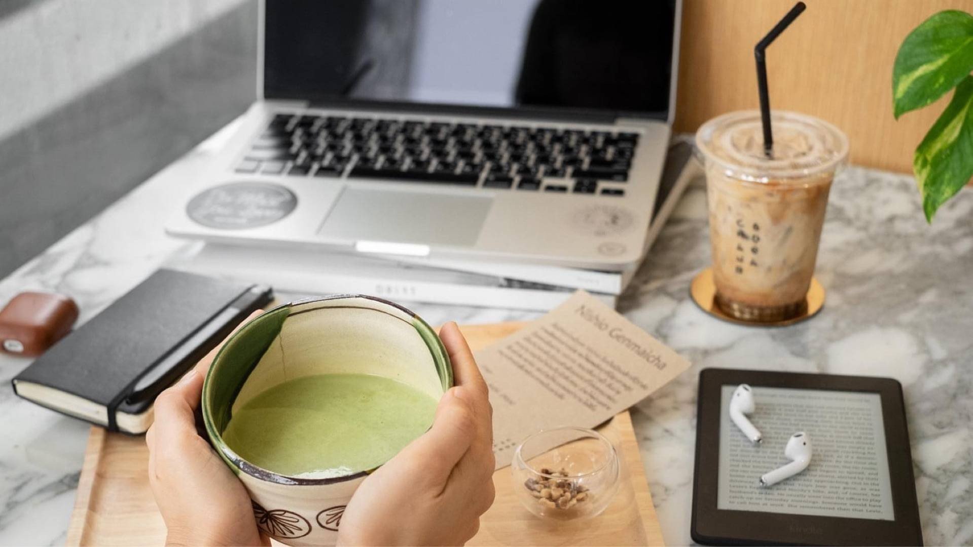 [รีวิว] ร้าน Sweetless Cafe - Matcha & Coffee Empire Tower | เมนูแนะนำ รูปภาพ ราคา