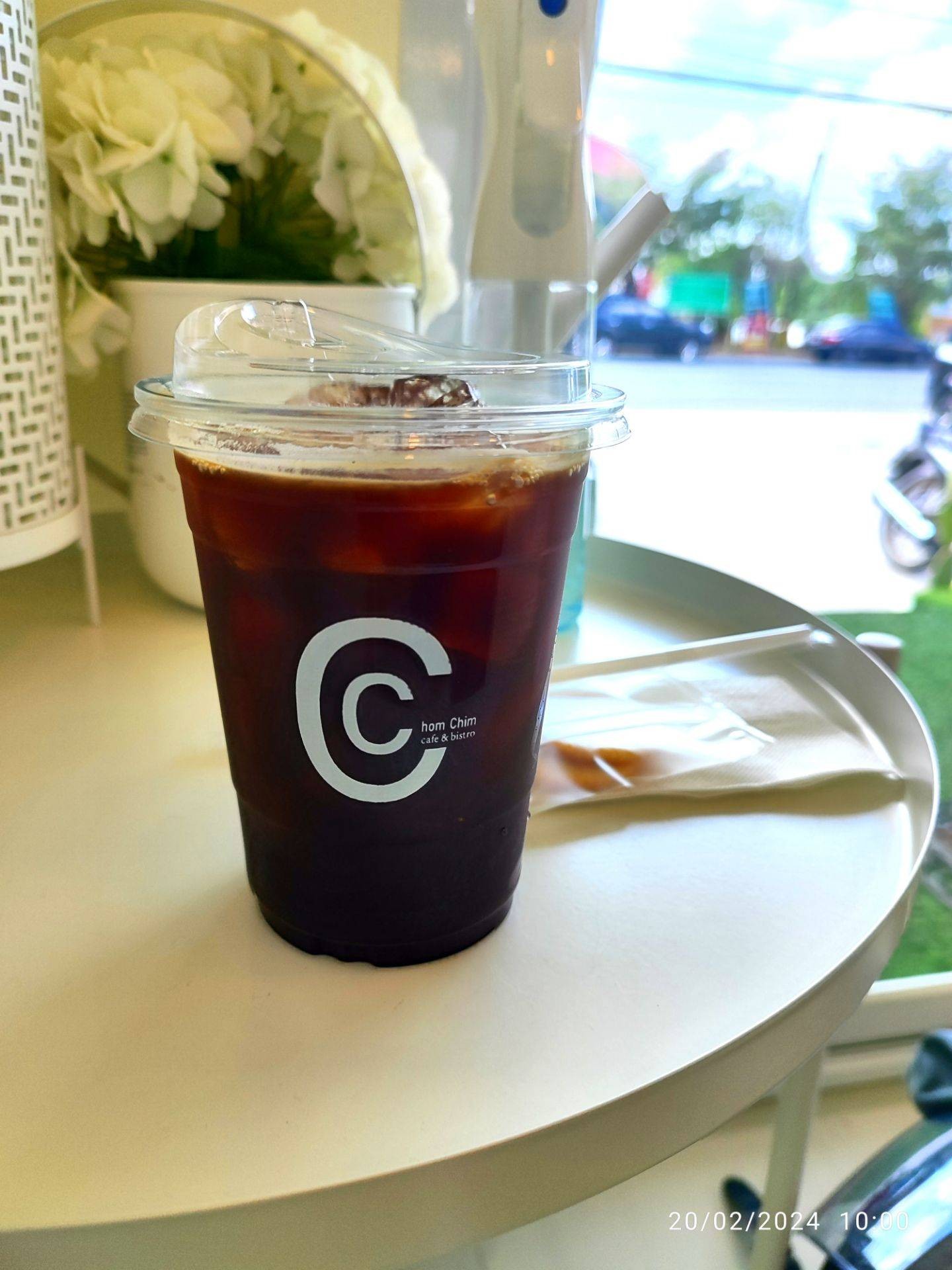 รีวิว Chom Chim Cafe & Bistro ชม ชิม - ผ่อนคลาย เติมความ สดชื่นด้วยกาแฟ 😁