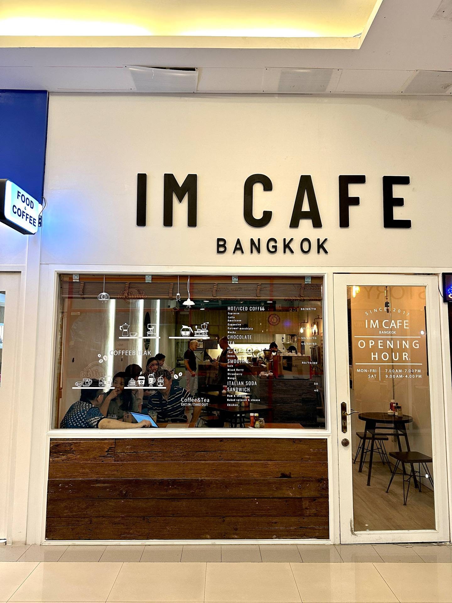รีวิว im Cafe Bangkok - ร้านกาแฟในตึก Trendy Sukhumvit
