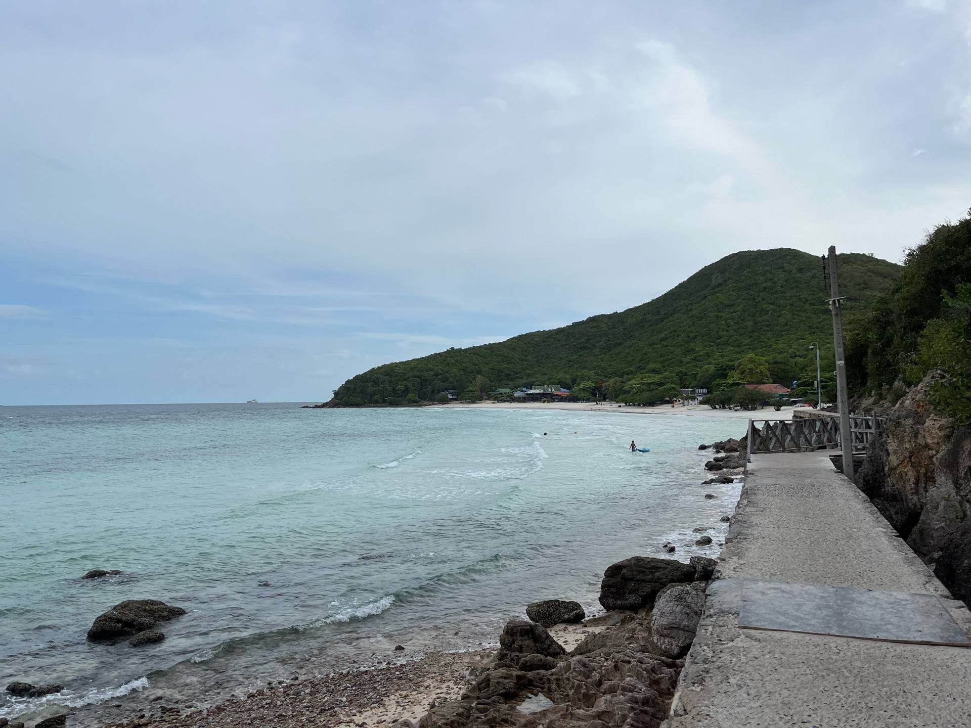 รูป หาดเทียน เกาะล้าน