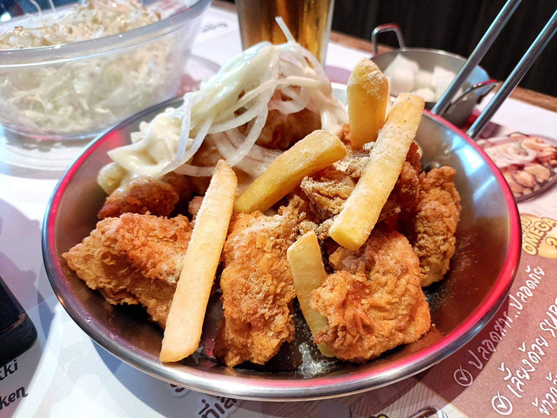Half Half Chicken ร้าน Guljak Topokki Chicken Icon Siam