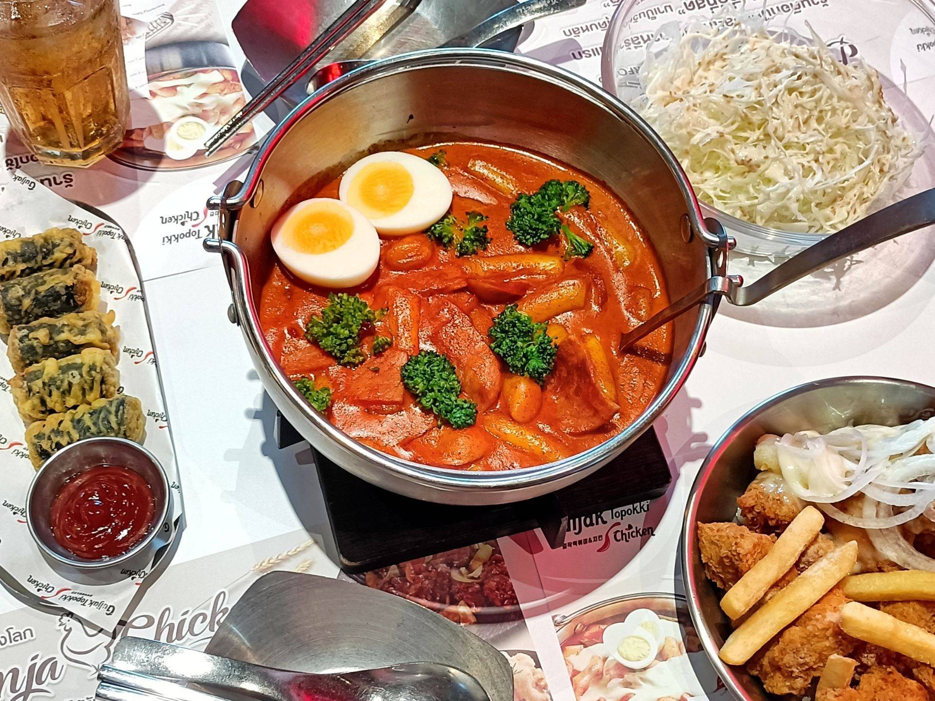 รูป Guljak Topokki Chicken Icon Siam