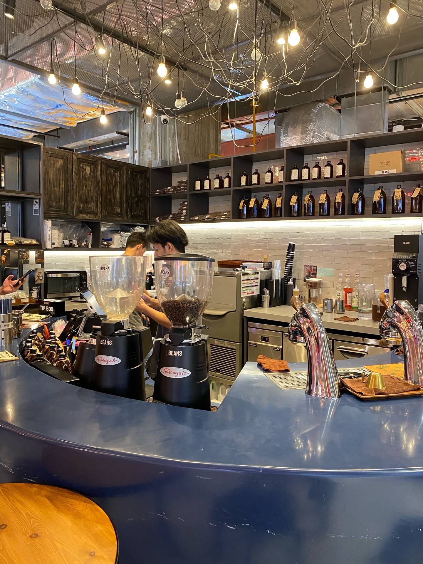 ร้าน Beans Coffee Roaster Emsphere | รีวิวร้านอาหาร