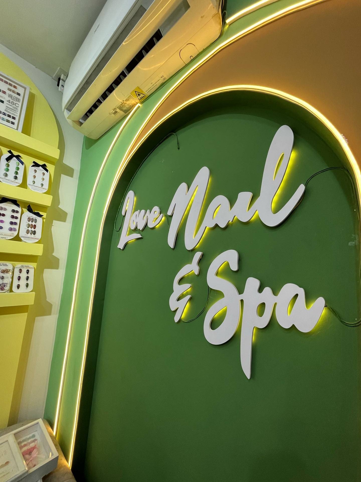 รีวิว LoveNail Udomsuk Walk - Love Nail & Spa