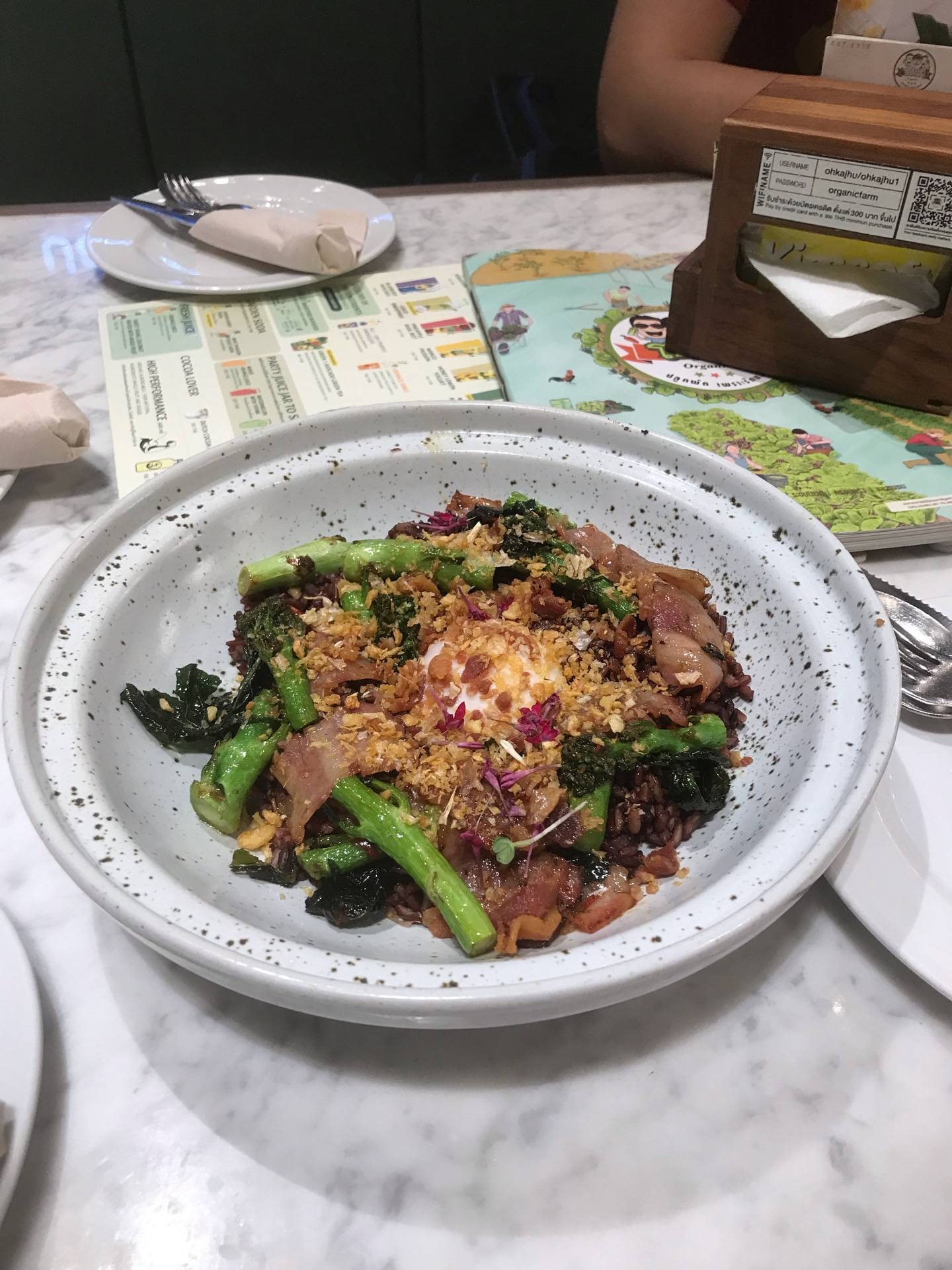 รีวิว สวนผัก โอ้กะจู๋ ซีคอน บางแค - Ohkajhu จานใหญ่มากๆ